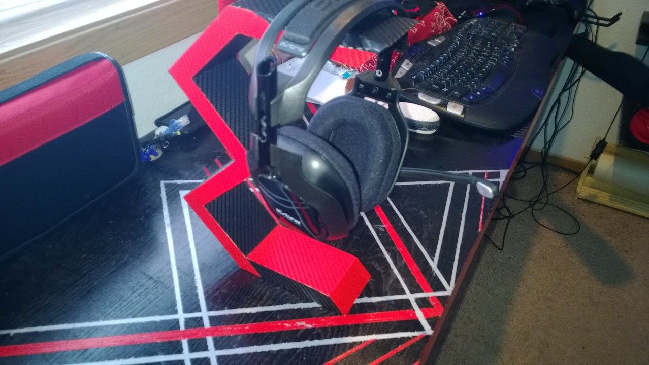 Epic Headphone Stand! - Instructables