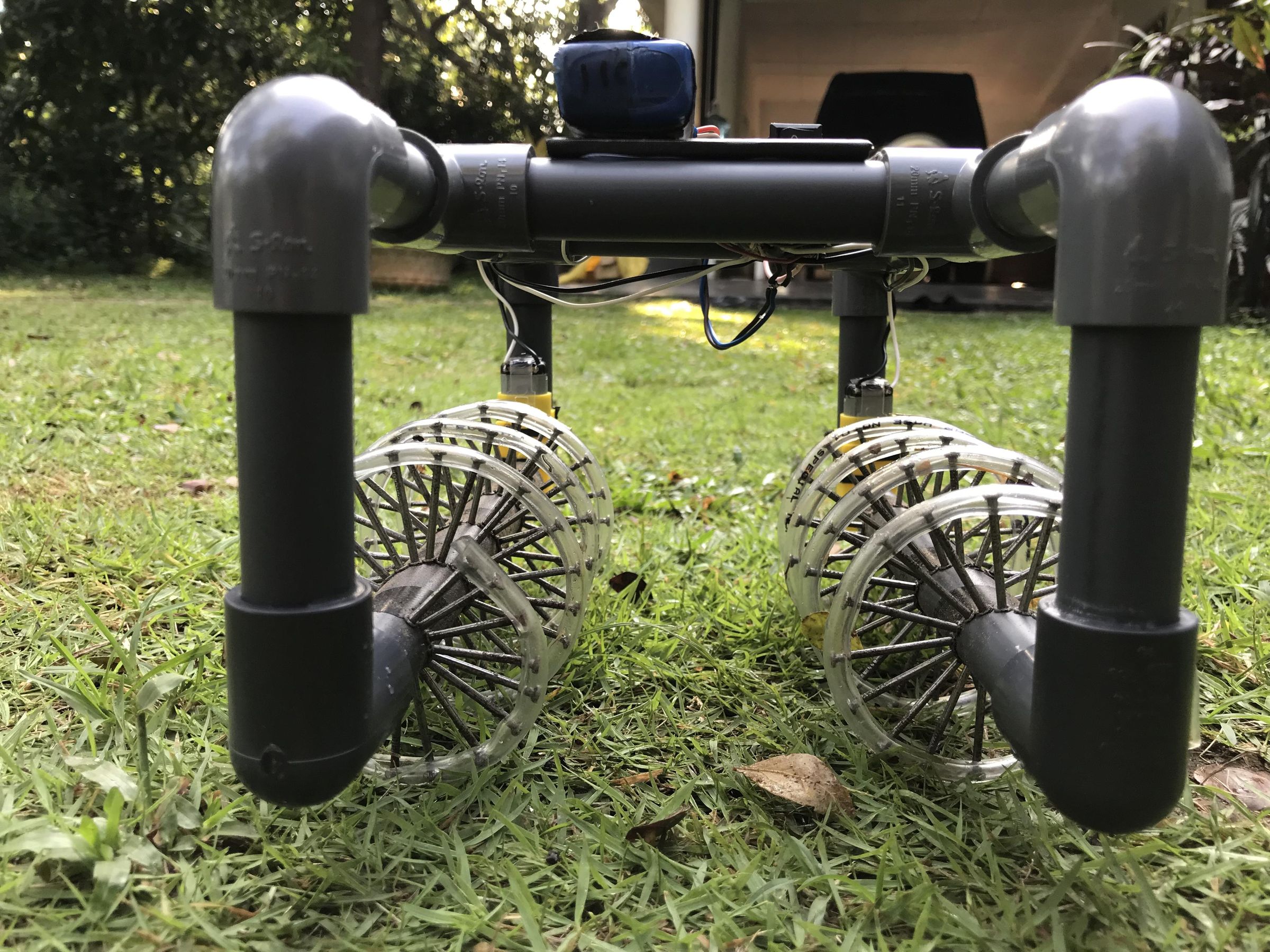 SCREW DRIVE RC TANK : 11 Steps (with Pictures) - Instructables