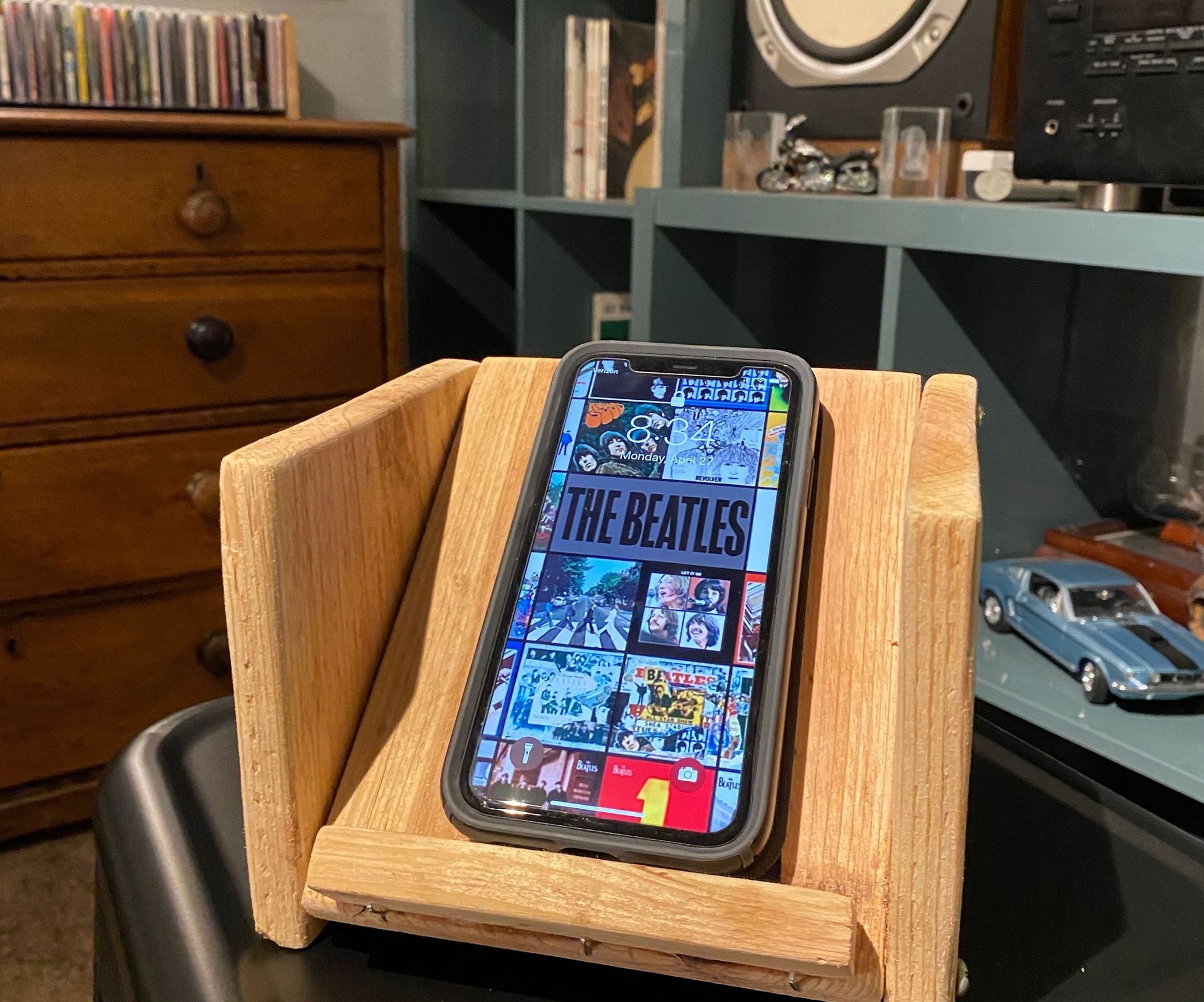 Phone Speaker/Stand : 5 Steps - Instructables
