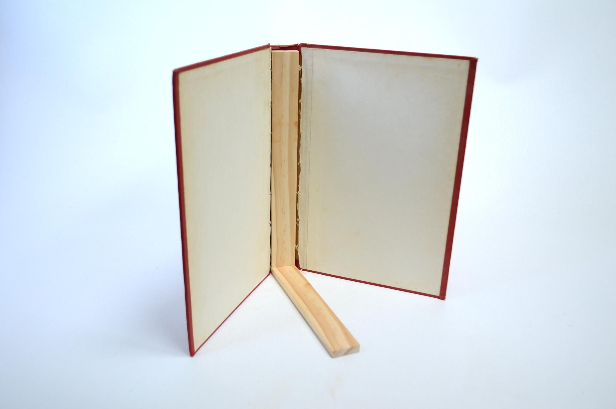Book Light Inside a Book! : 11 Steps (with Pictures) - Instructables