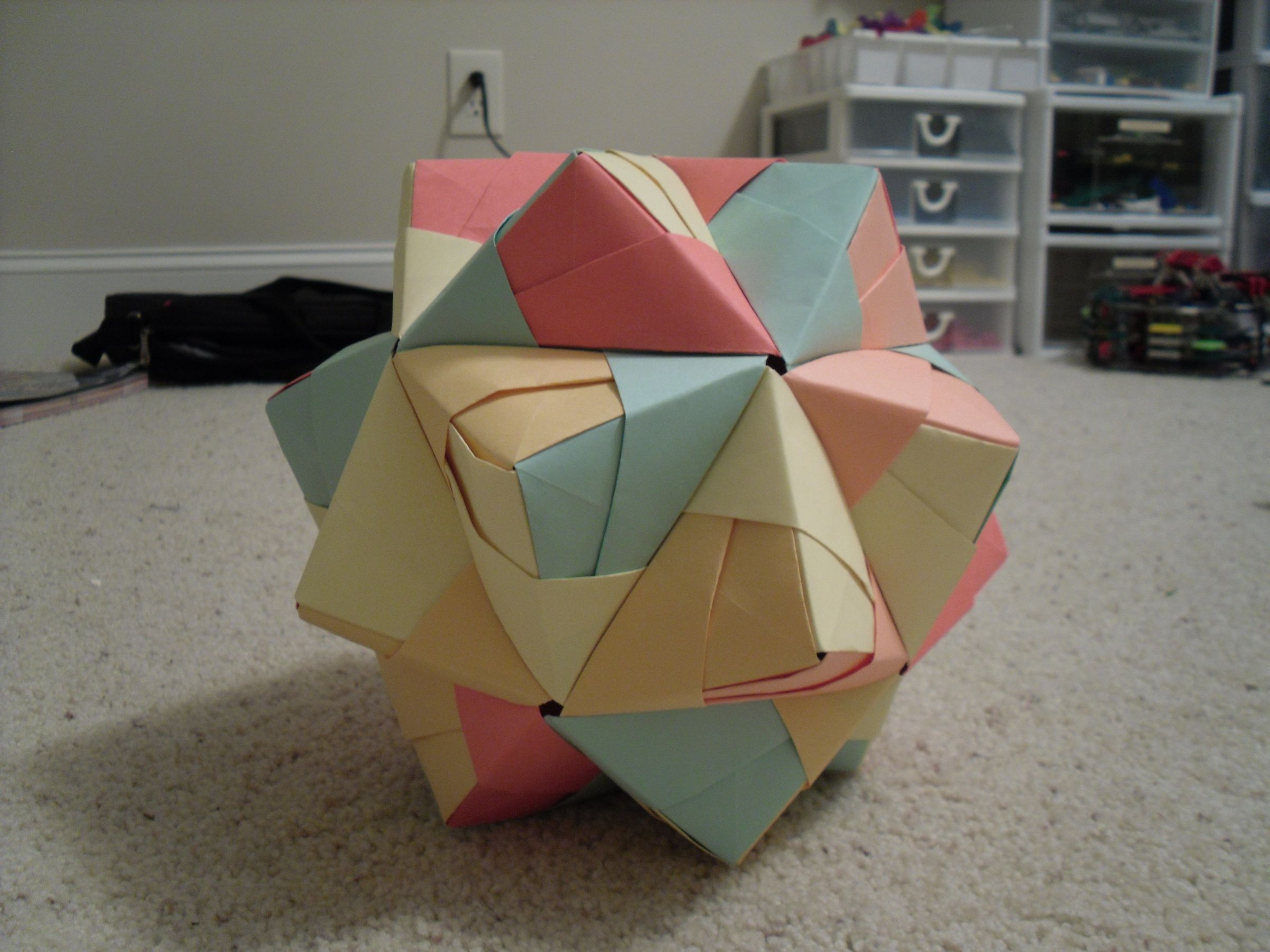 Nice Origami Icosahedron : 5 Steps - Instructables
