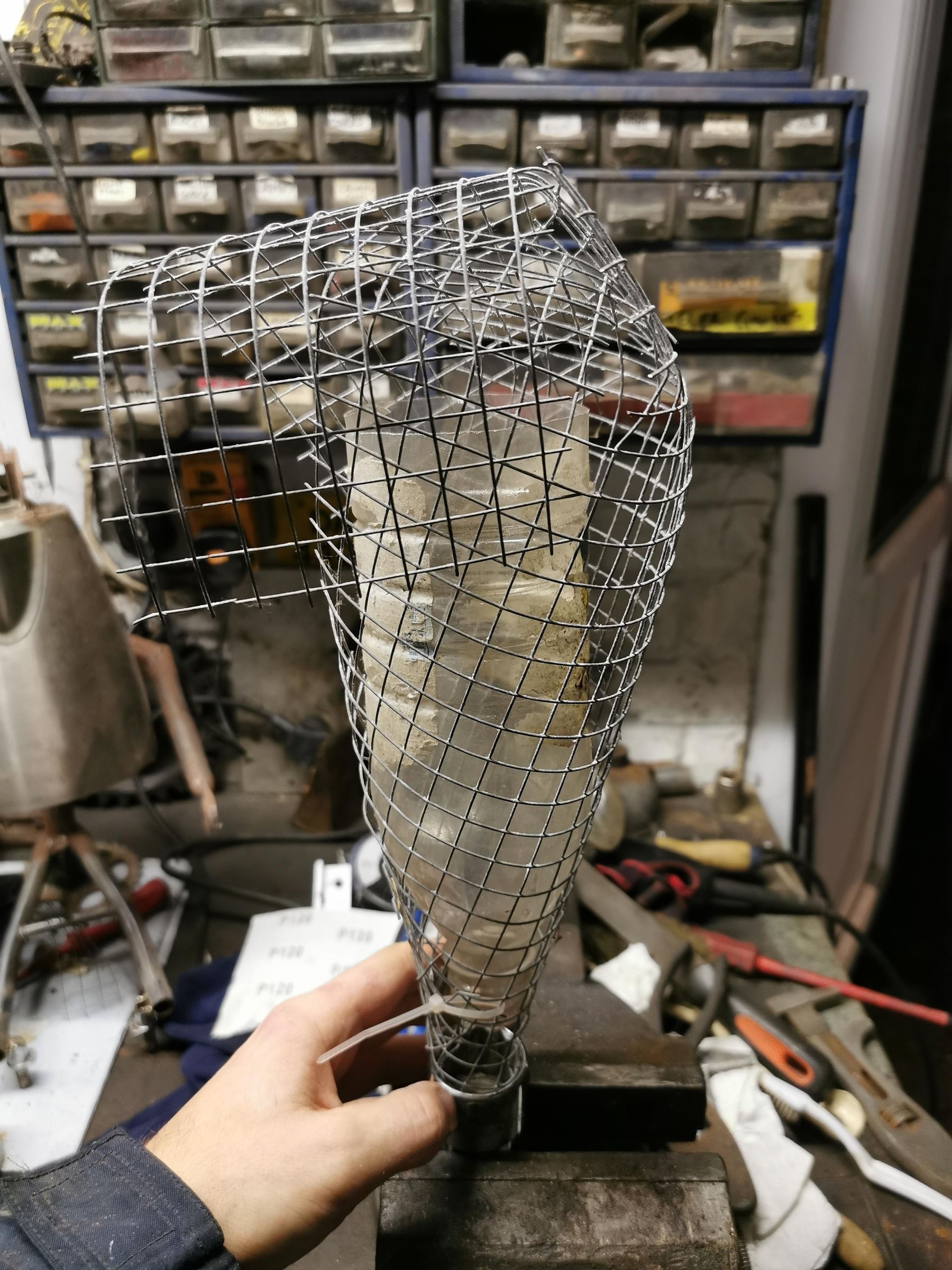 My ‘Light’ Engine Locomotive – a Unique Scrap Metal Train Lamp & Bridge ...