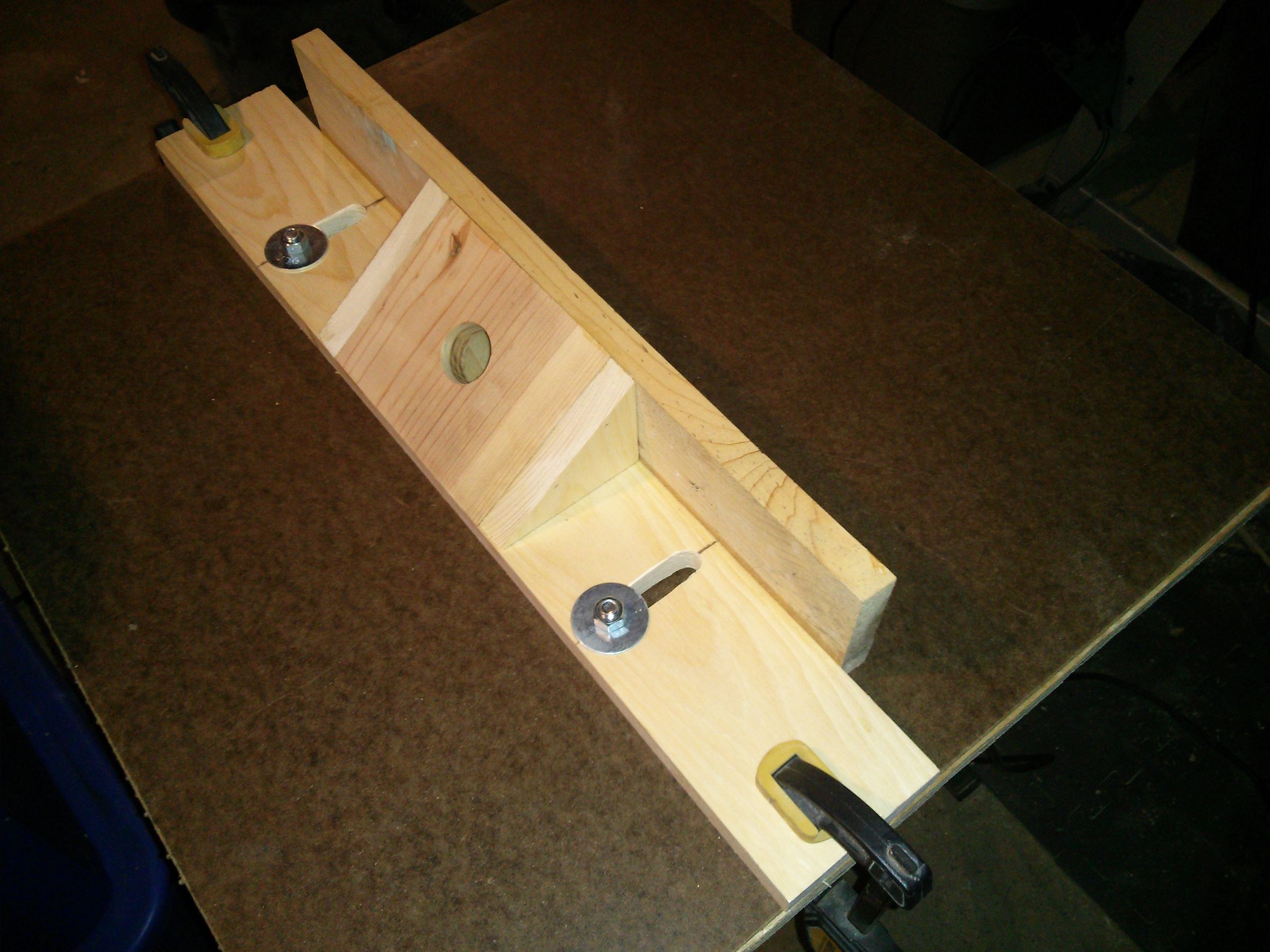 Work Bench Router Table : 8 Steps - Instructables