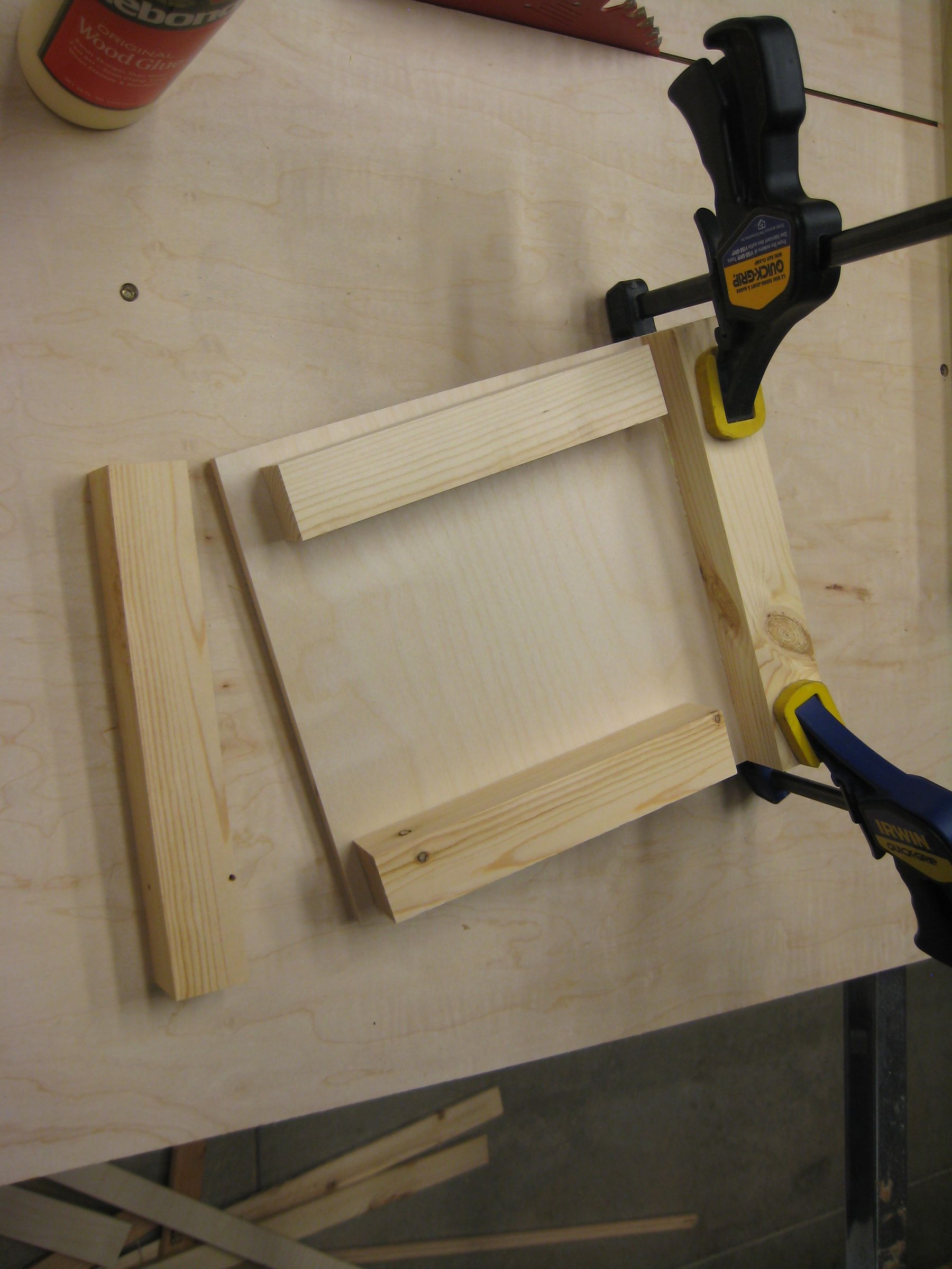 April Fools Screaming Lizard Shipping Container : 10 Steps (with ...