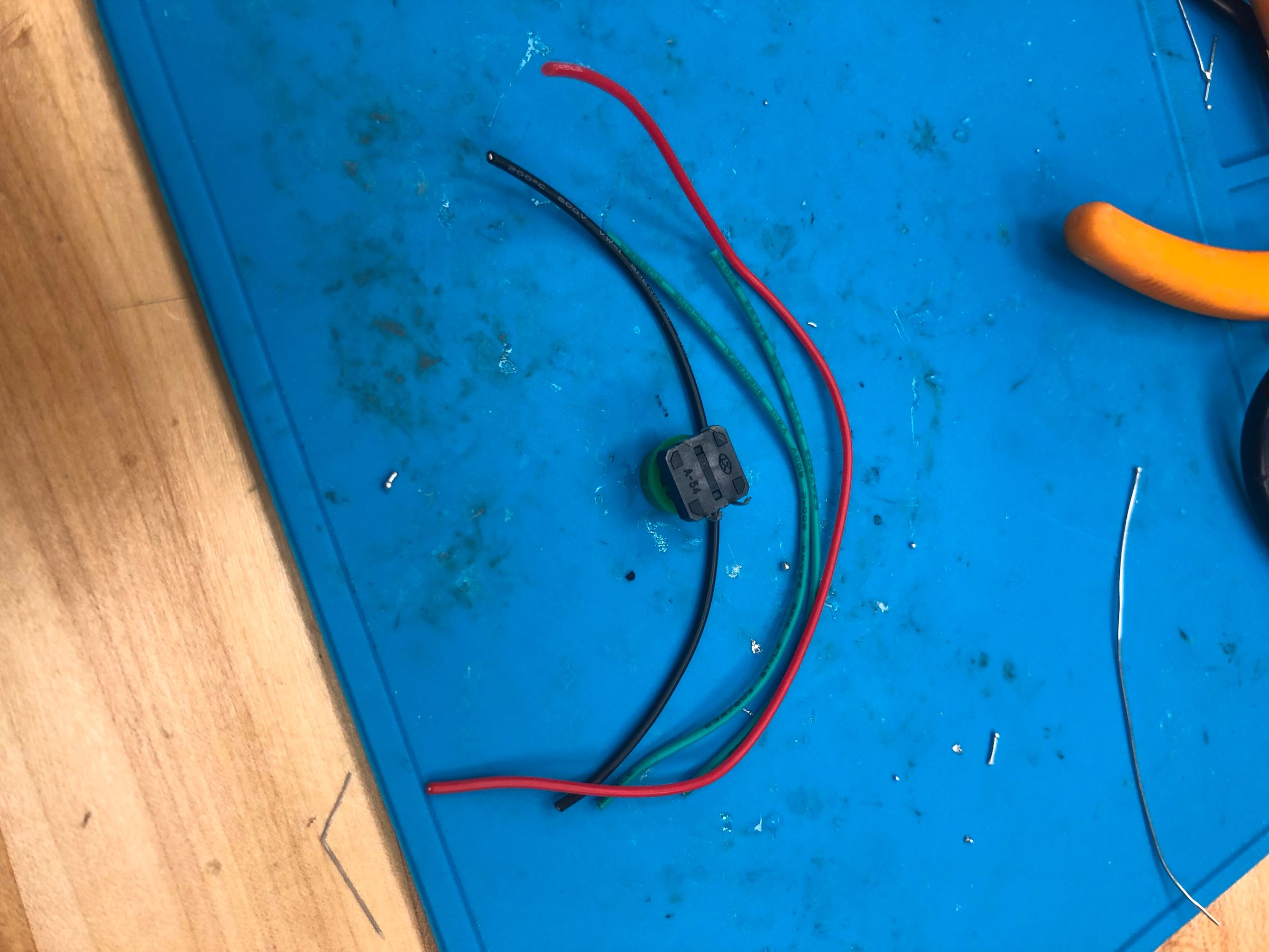 Solar Panel USB Charger : 9 Steps - Instructables