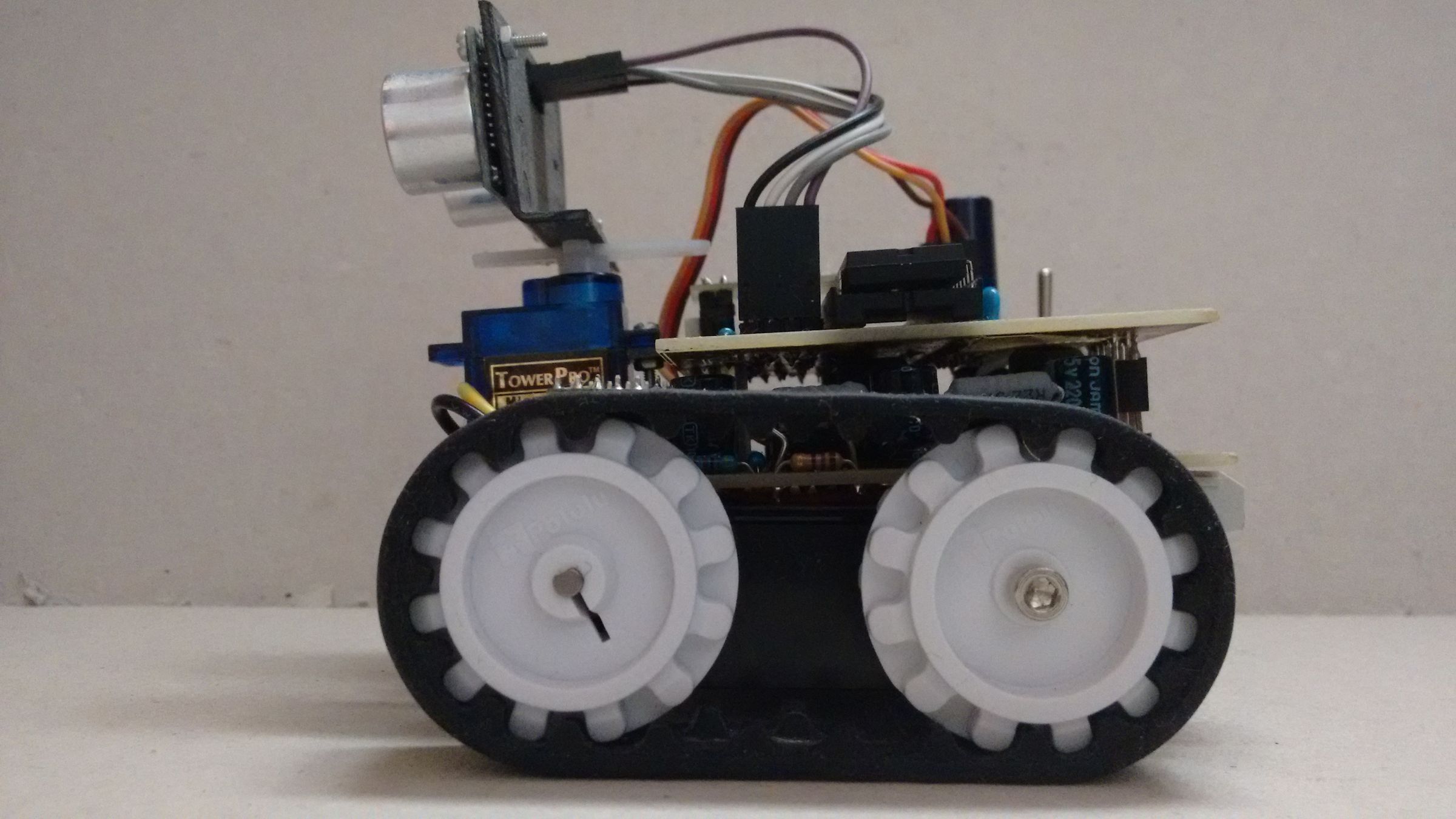 Ultrasonic Obstacle-avoiding Robot : 16 Steps (with Pictures ...