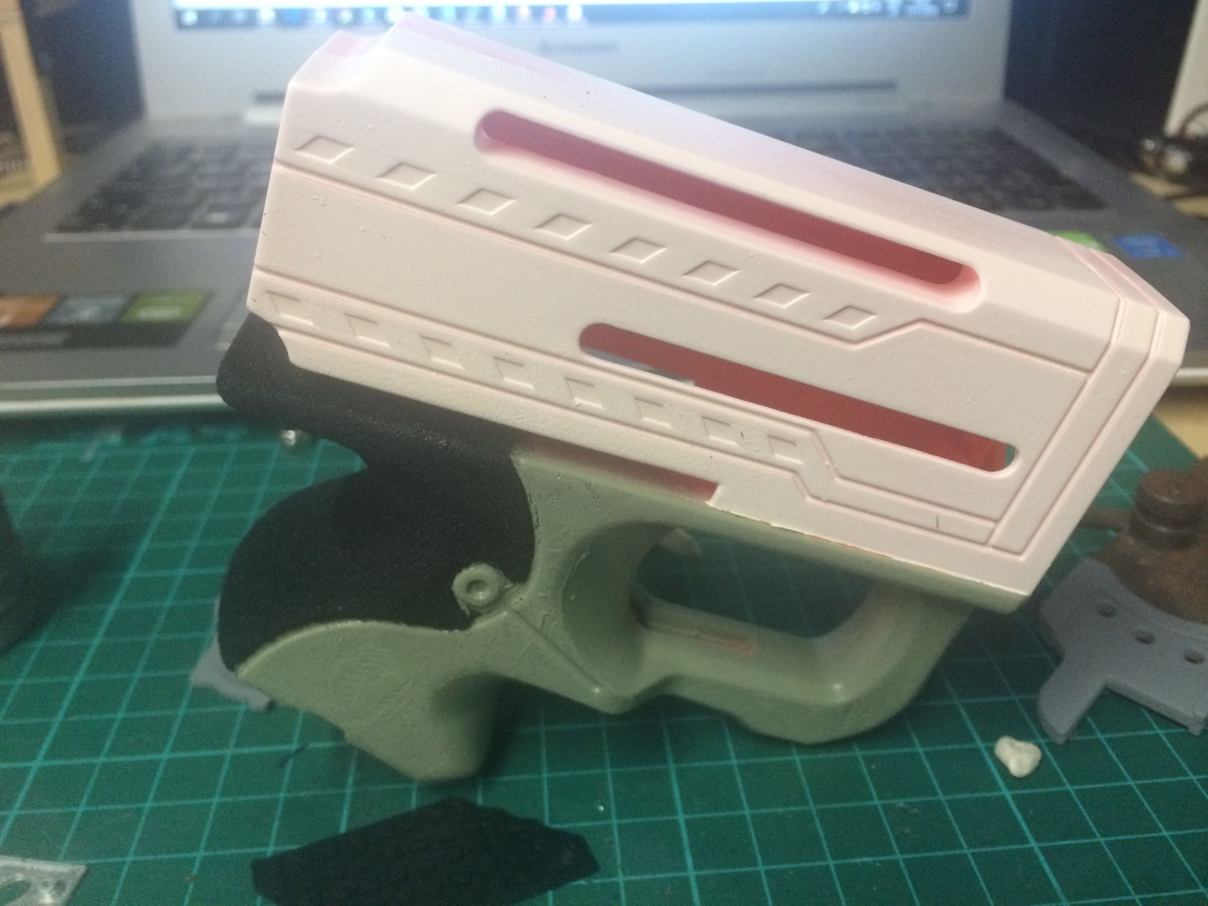 DISTRICT 9 Inspired NERF Remake : 15 Steps (with Pictures) - Instructables