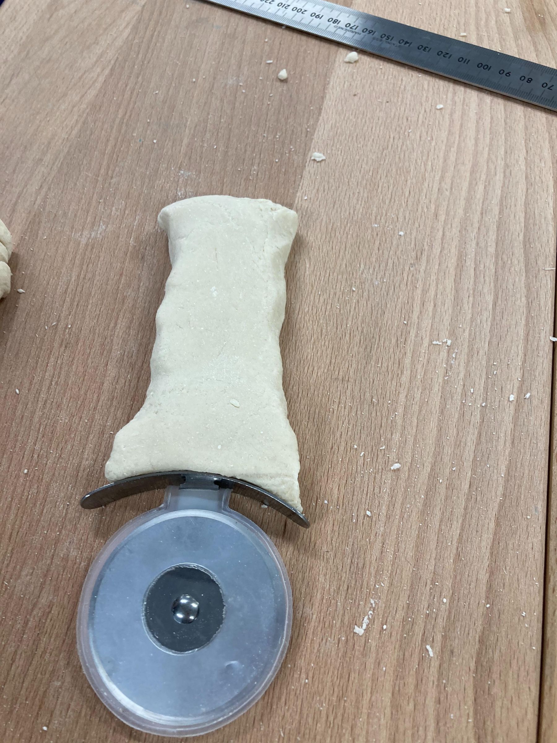 Pizza Cutter Handle Using Fusion 360 : 11 Steps - Instructables