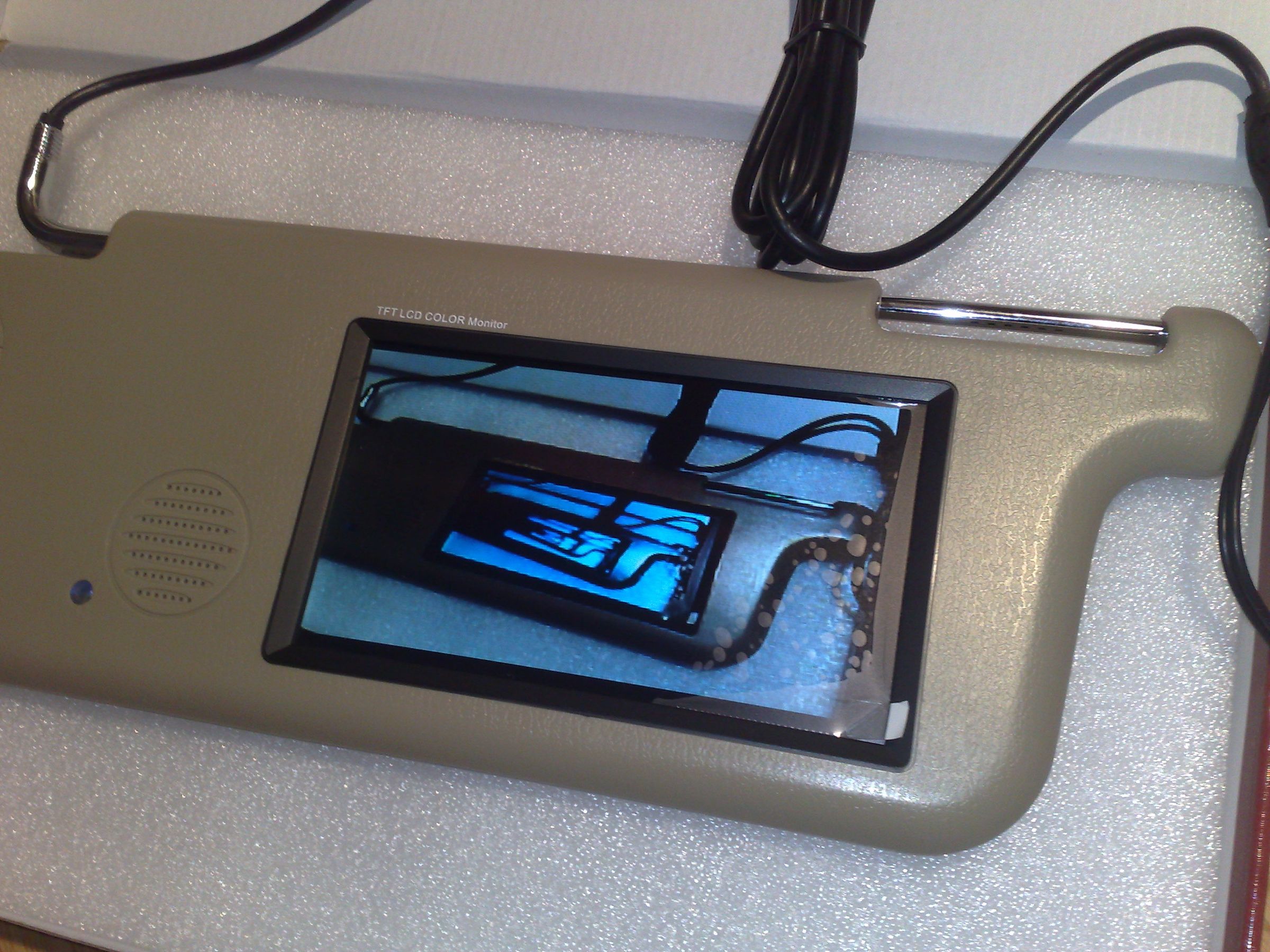 My Source of 7" LCD Display ( New & Cheap LCD SUN VISOR ) : 7 Steps ...