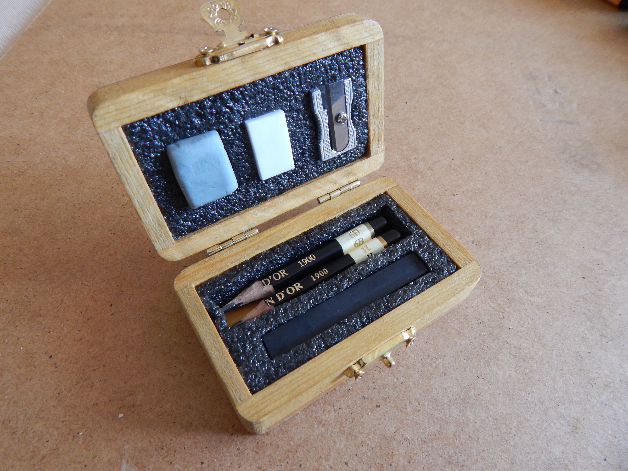 Pocket Charcoal Drawing Set : 14 Steps (with Pictures) - Instructables