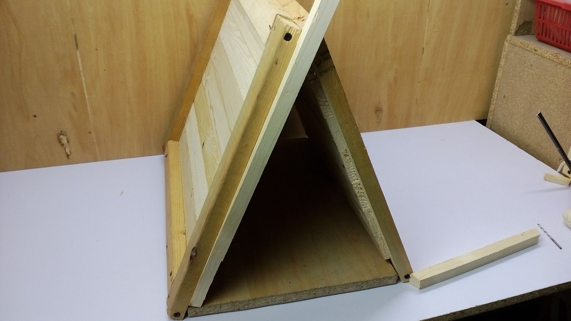 Triangle Wooden Pet House : 7 Steps (with Pictures) - Instructables