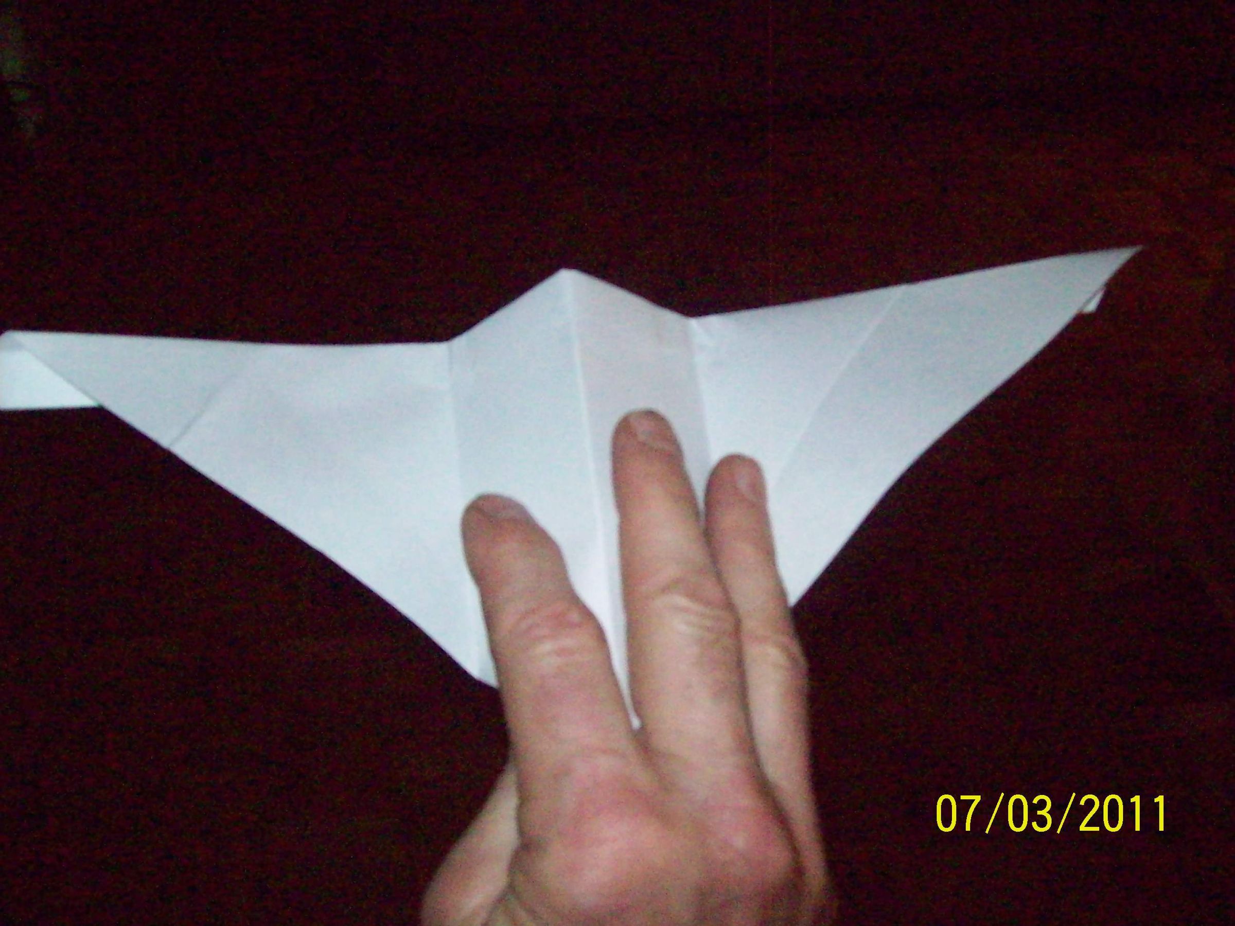 Annular (Ring) Paper Plane : 4 Steps - Instructables