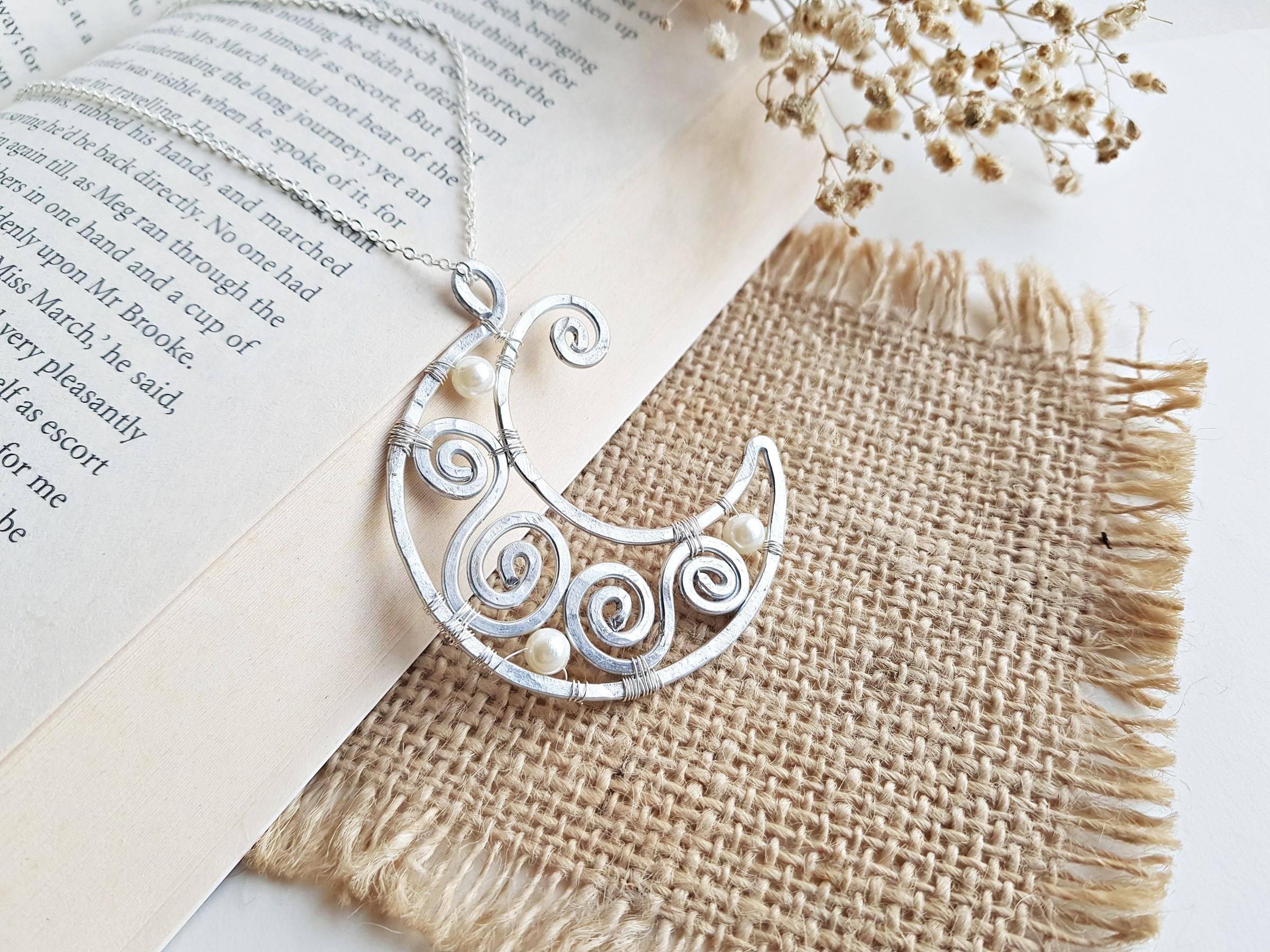 DIY Wire Wrapped Crescent Moon Pendant : 7 Steps (with Pictures ...