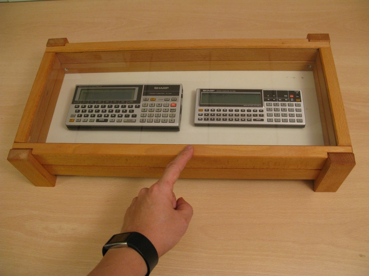 Small Display Case : 9 Steps (with Pictures) - Instructables