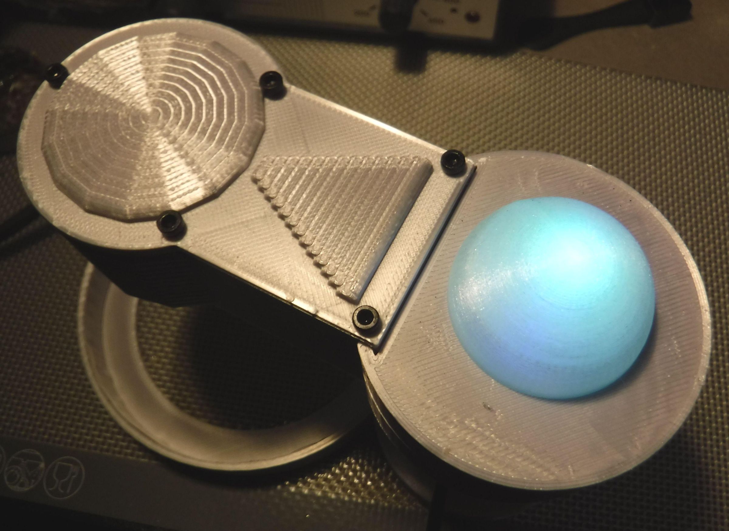 Locked in Space : 13 Steps (with Pictures) - Instructables