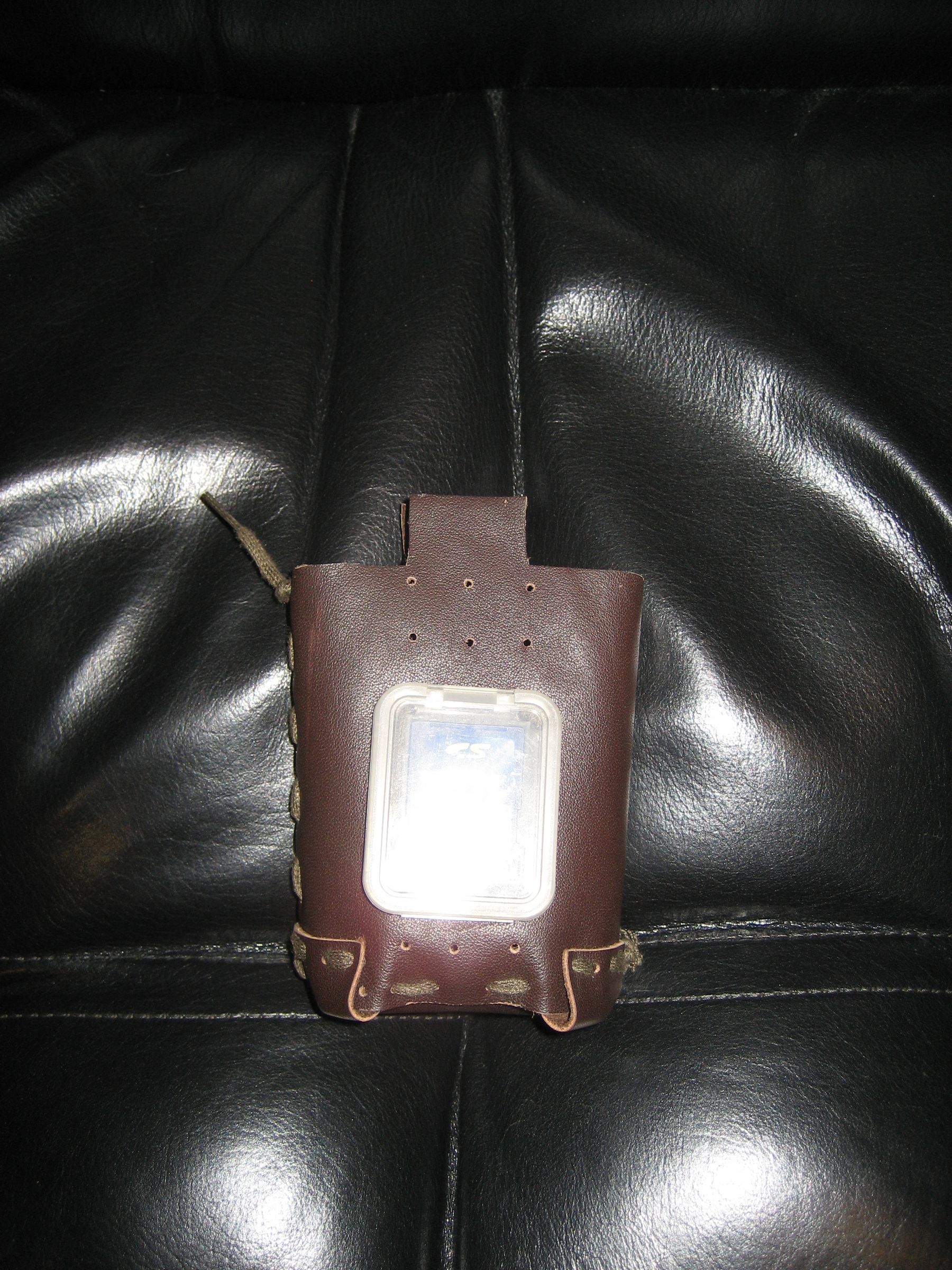 Leather Camera Belt Pouch From a Single Rectangle : 12 Steps ...