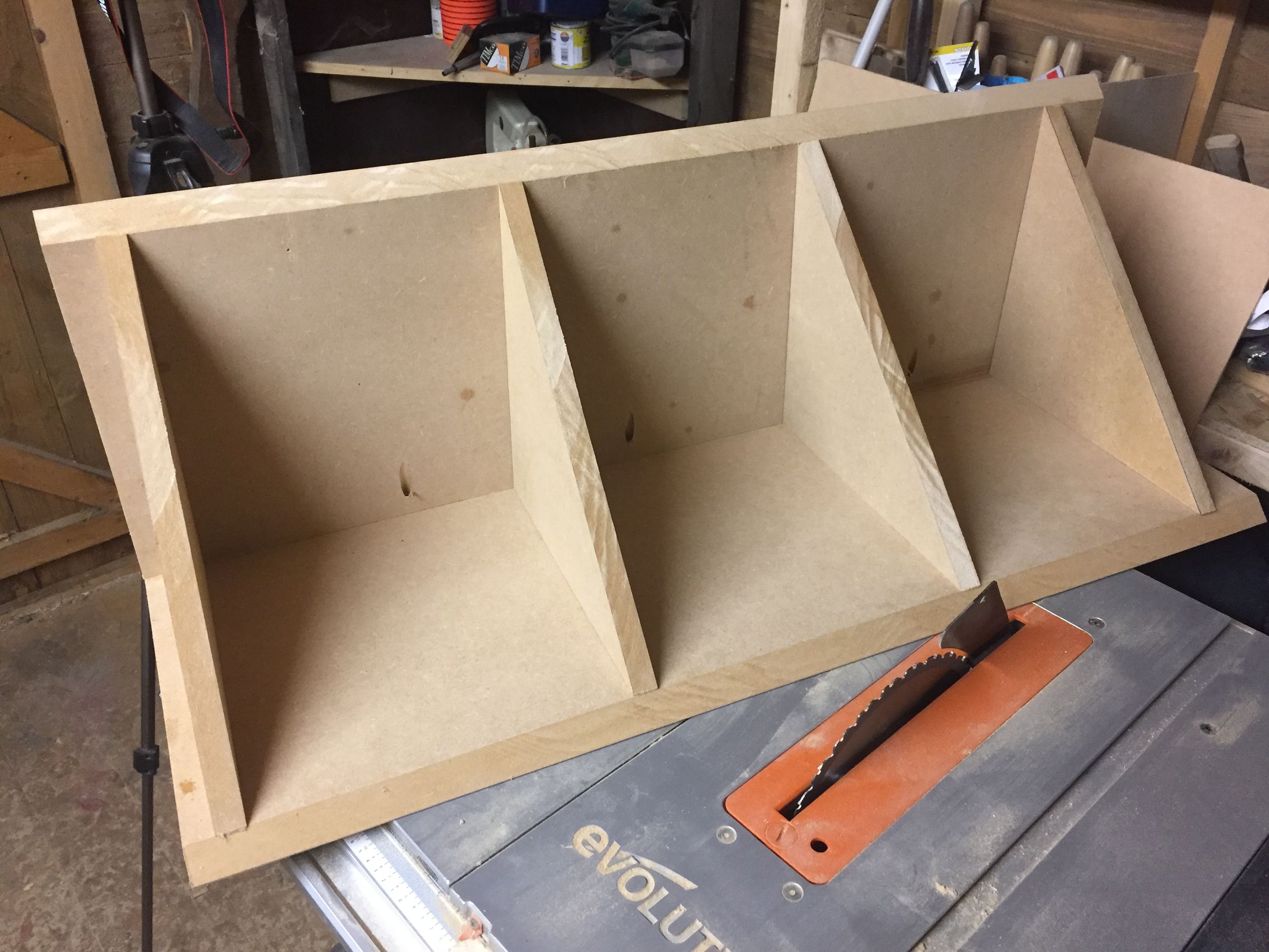 How to Make a Corner Shelf : 11 Steps (with Pictures) - Instructables