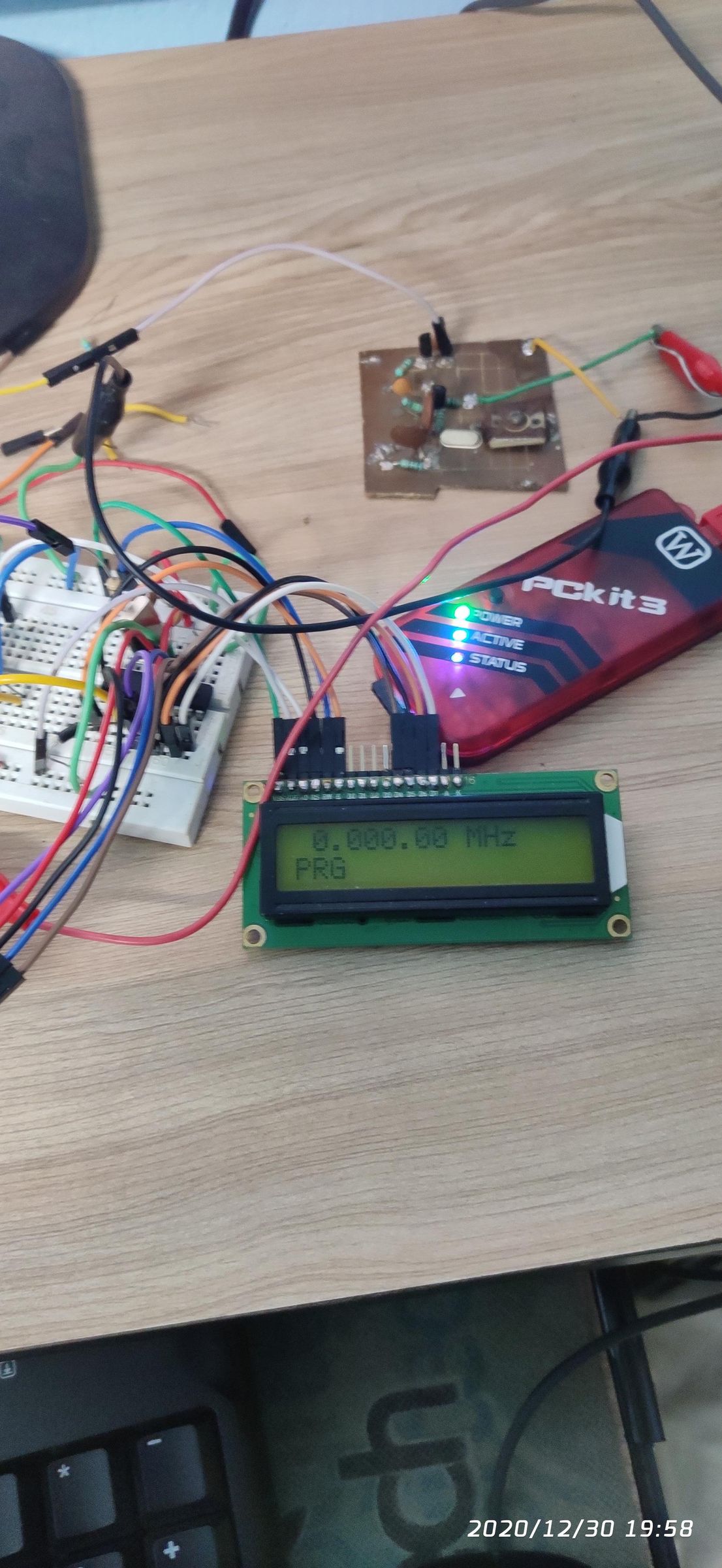 Frequency Counter( Mine Worked Up to 70MHz) Using PIC 16F628A (with ...
