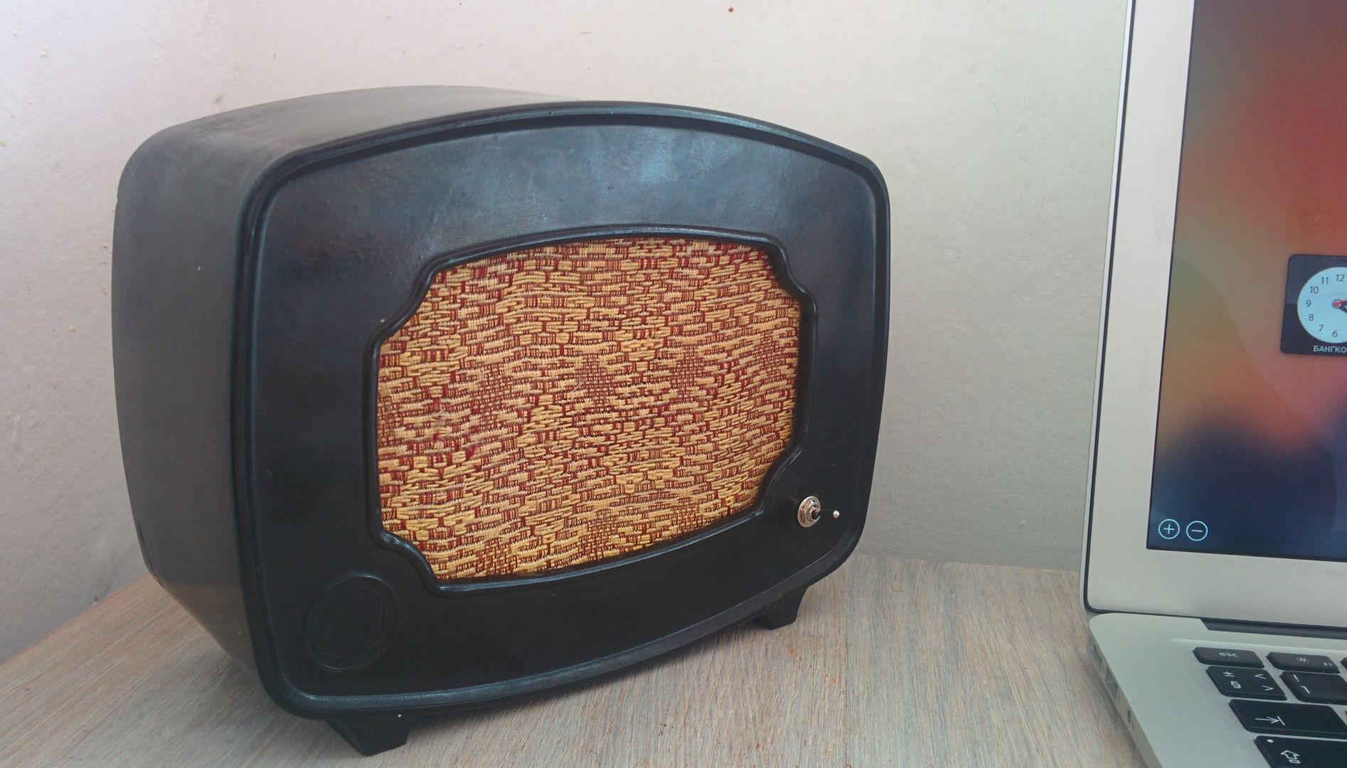 Old Radio Transformation : 10 Steps (with Pictures) - Instructables