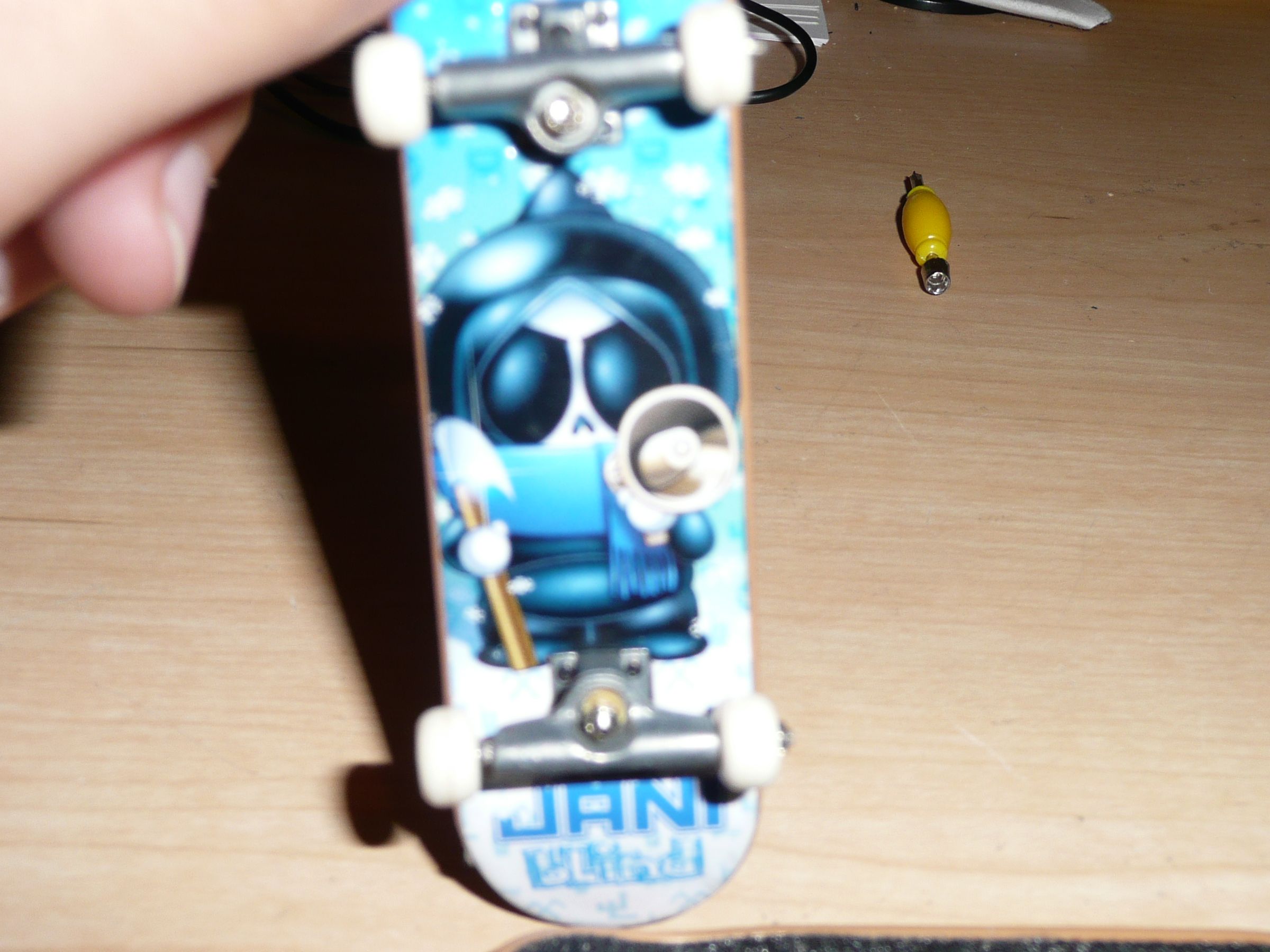 Tech Deck Keychain : 3 Steps - Instructables