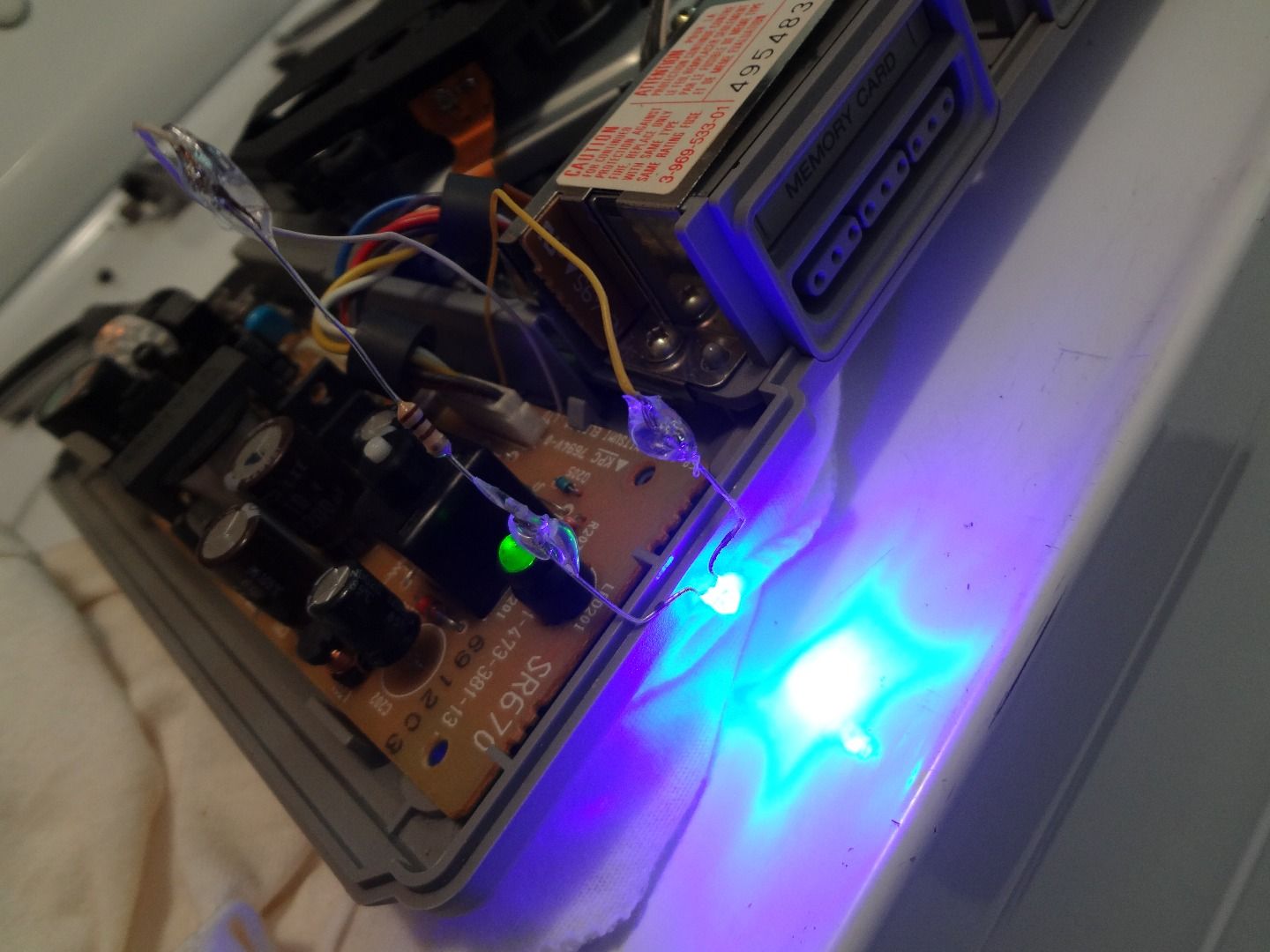 Playstation Paint & 2nd Led Mod : 5 Steps - Instructables