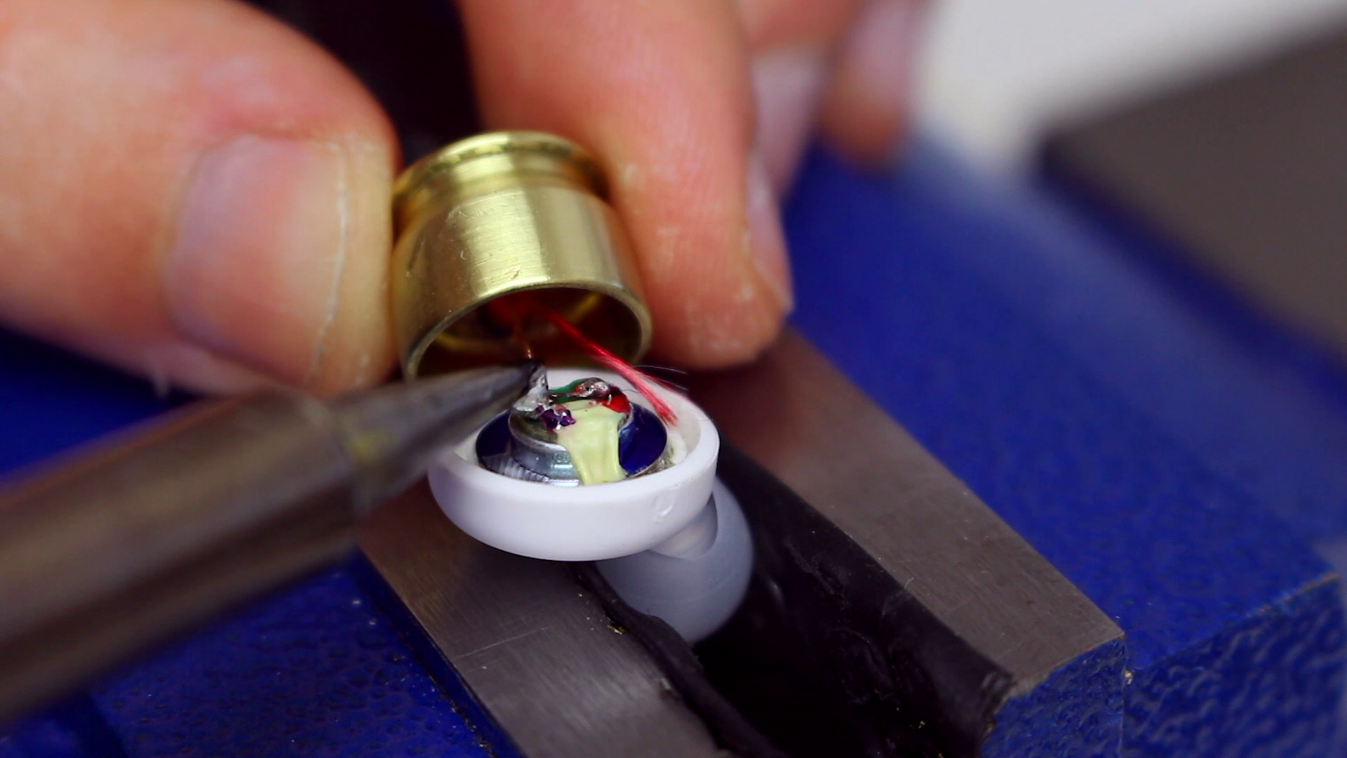 DIY Bullet Headphones : 10 Steps (with Pictures) - Instructables