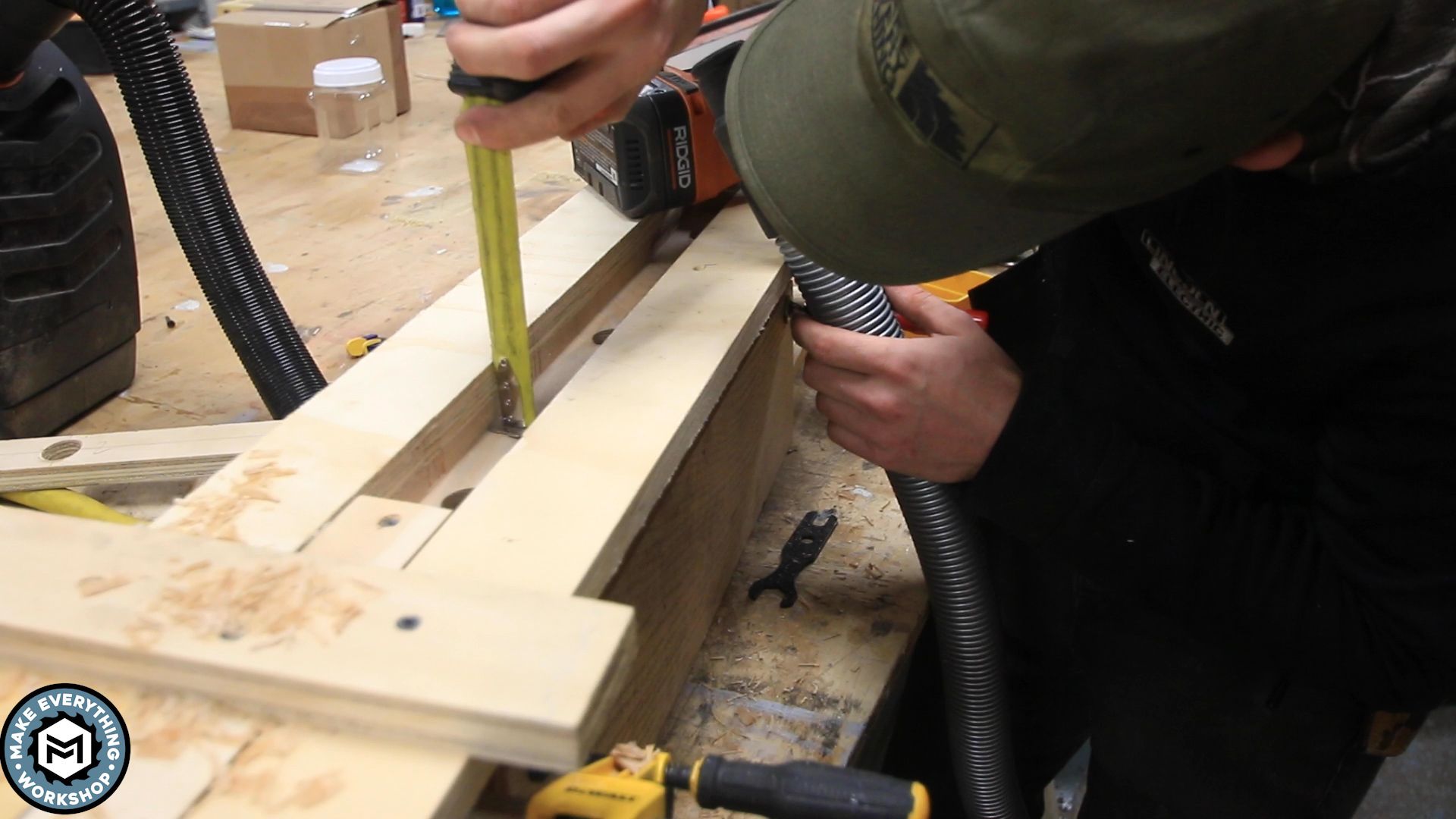 Easy Floating Shelf - All Wood Bracket. NO WELDING! : 16 Steps (with ...