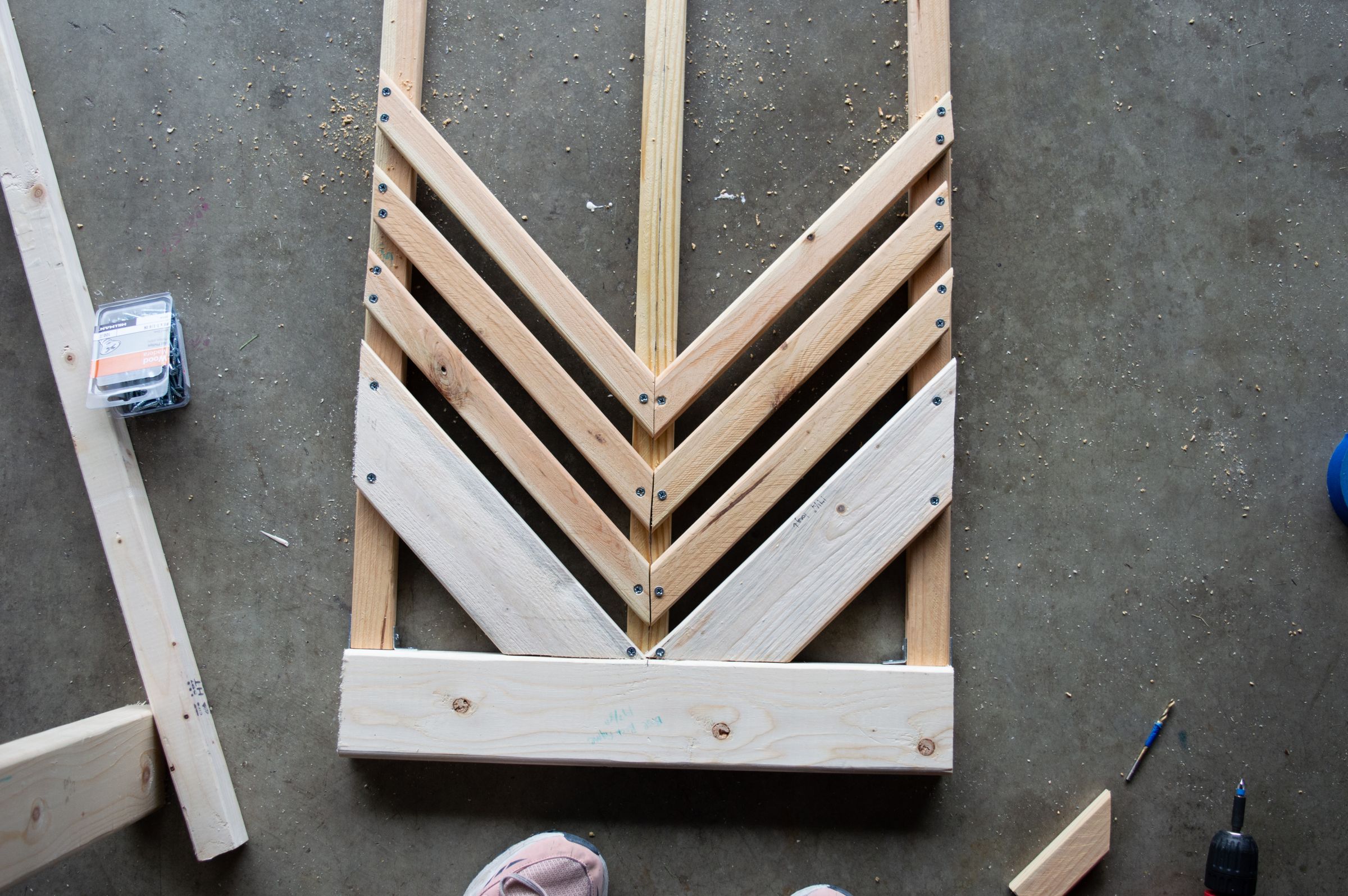 Chevron Adirondack Chair : 18 Steps (with Pictures) - Instructables
