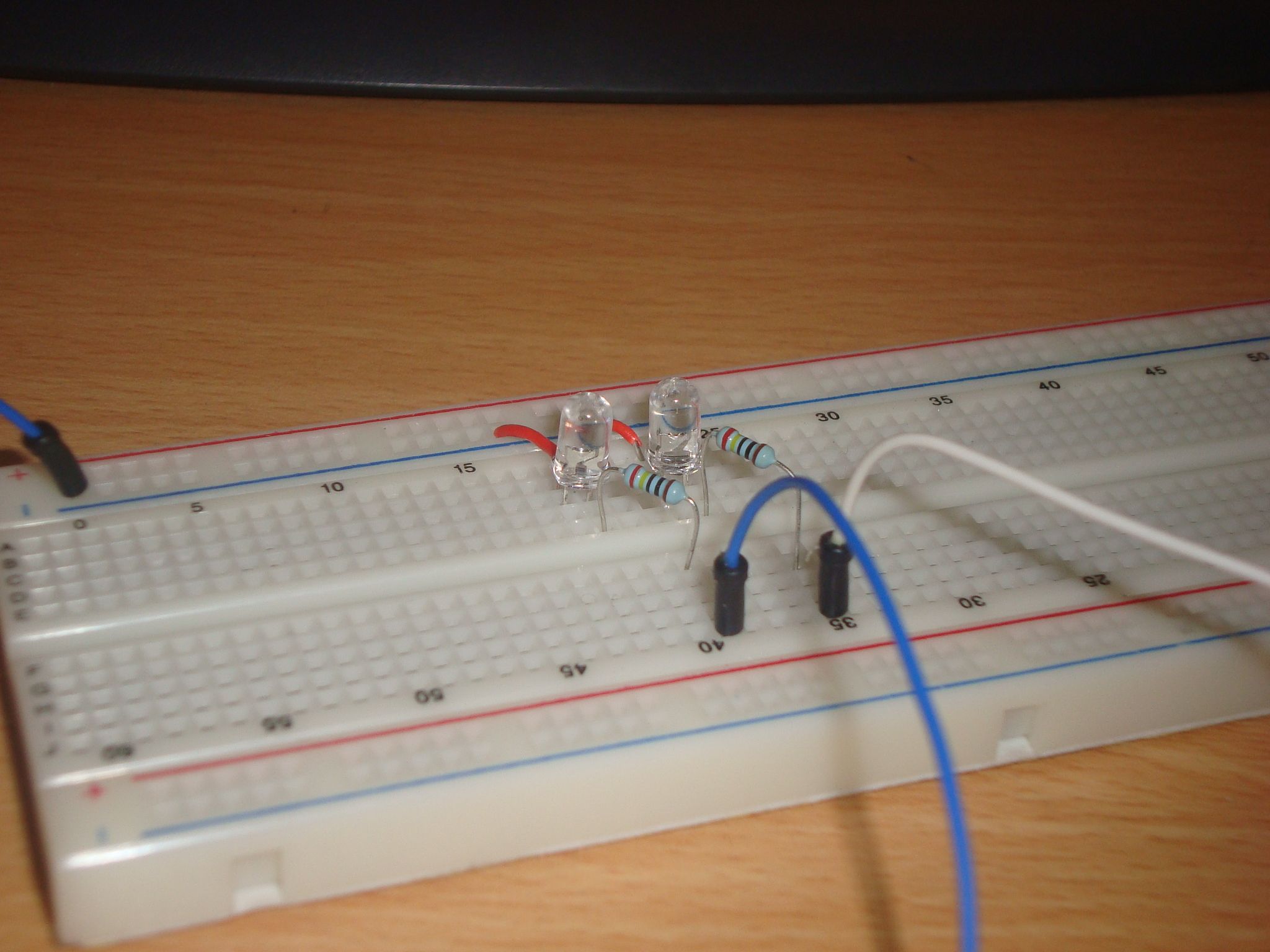 Simple Arduino L.E.D Police Lights : 4 Steps - Instructables