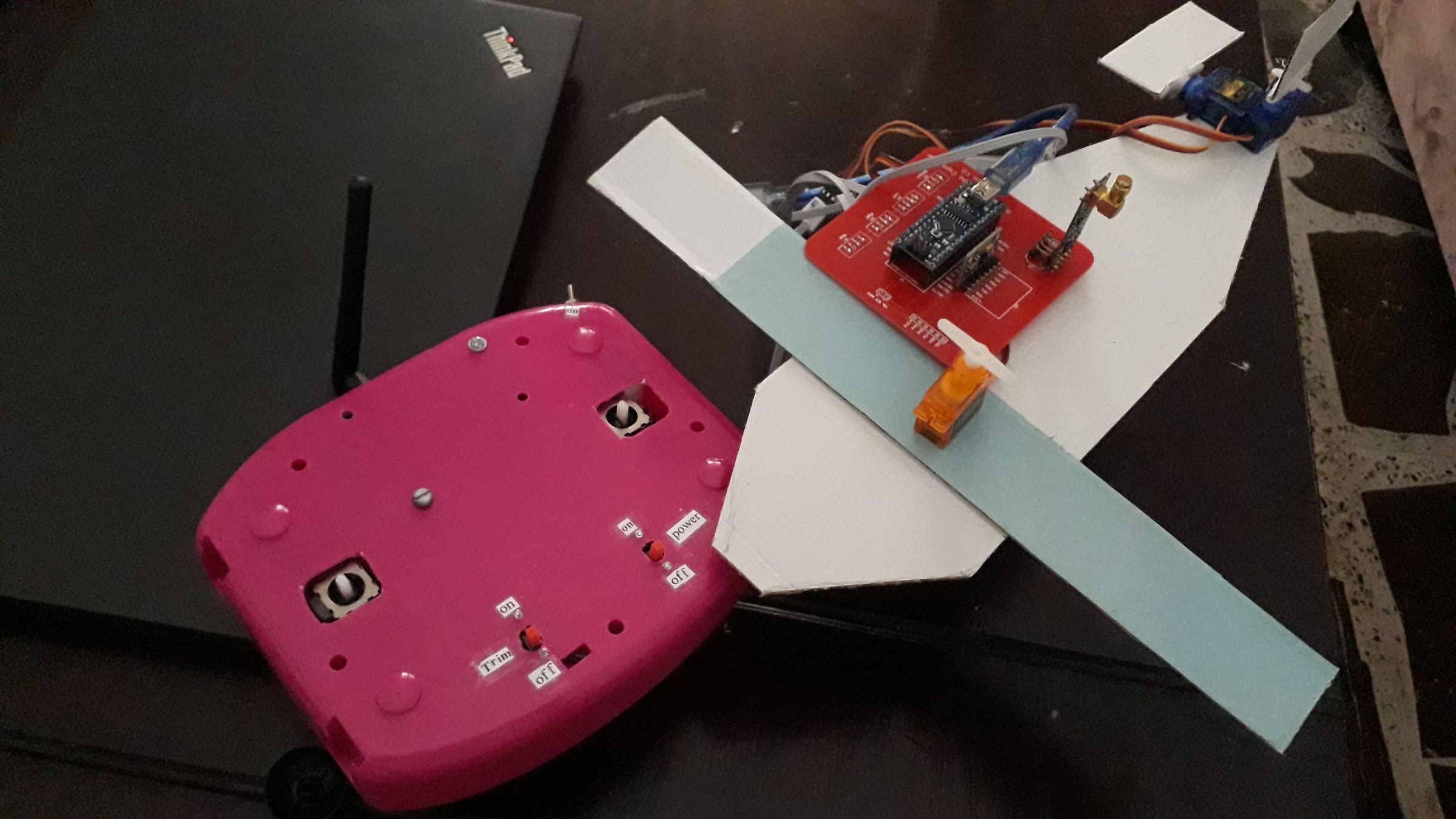 RC Airplane Remote Control/Gyroscope - Stabilizer Flight Controller : 4 Steps - Instructables