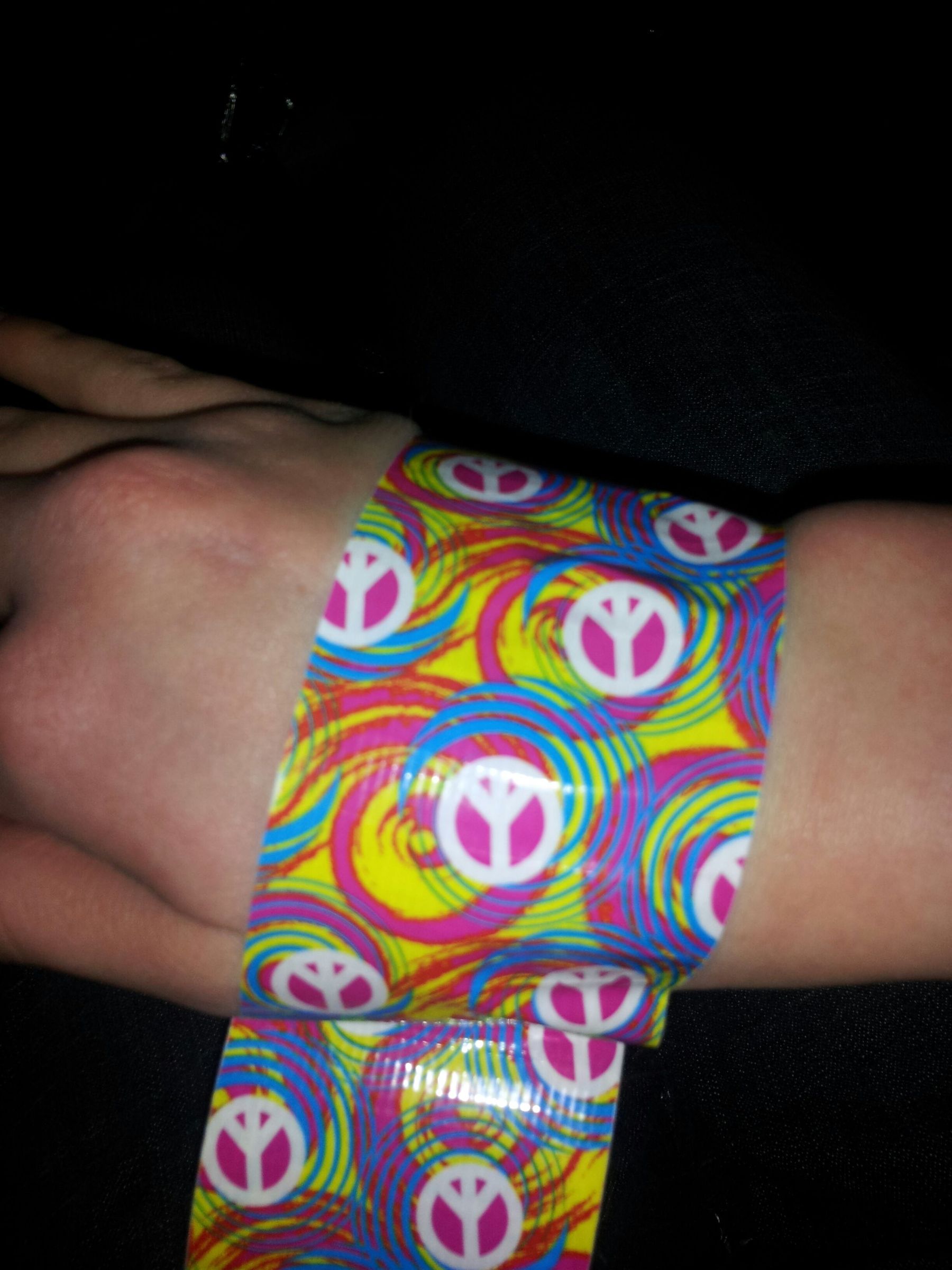 Sticktape Bracelet : 7 Steps - Instructables