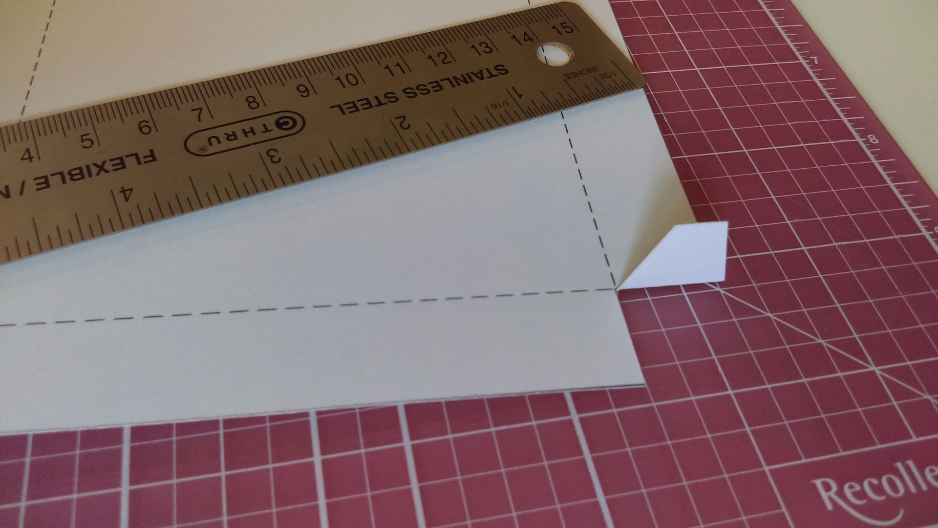 Personalized Cardstock Box : 9 Steps - Instructables