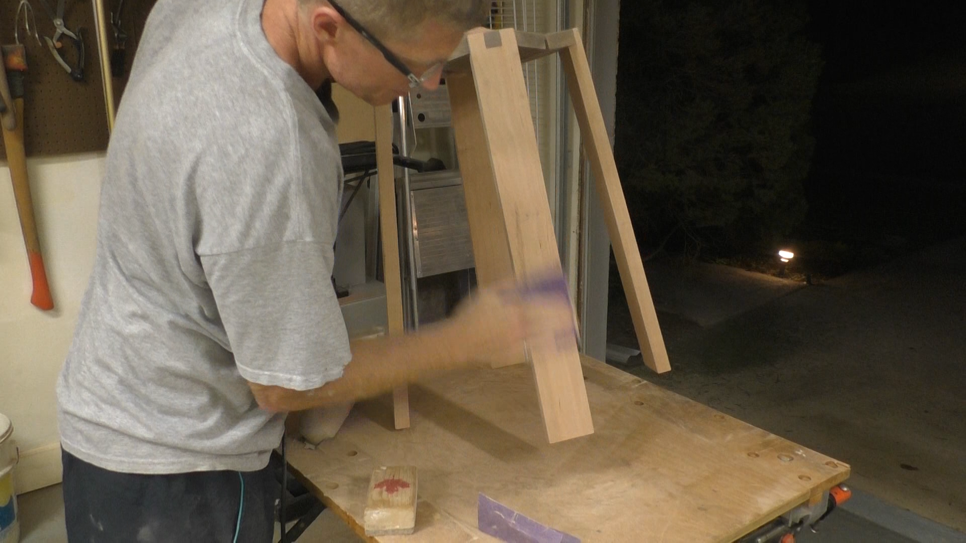 Contemporary Kitchen Stools : 33 Steps (with Pictures) - Instructables