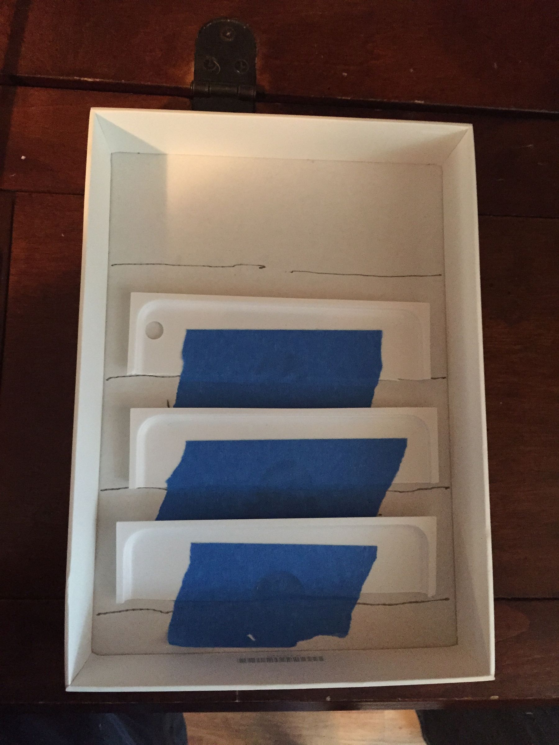 Apple Charging Station Using a Recycled IPad Box : 4 Steps - Instructables