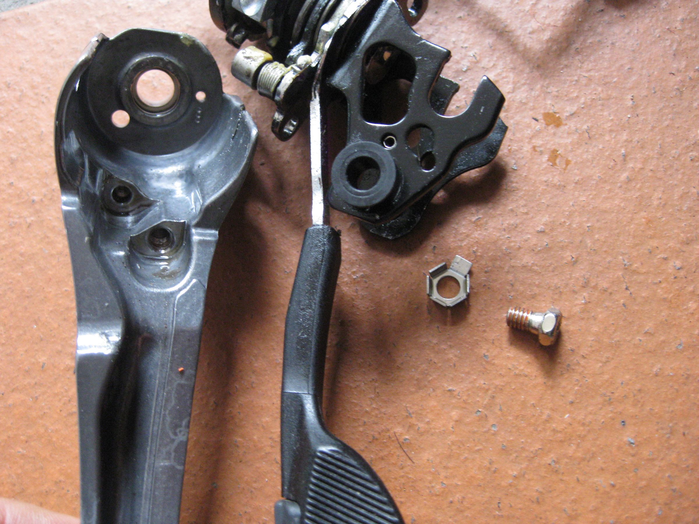 How to Thoroughly Destroy a Shimano 105 STI 5600 Flight Deck Left ...