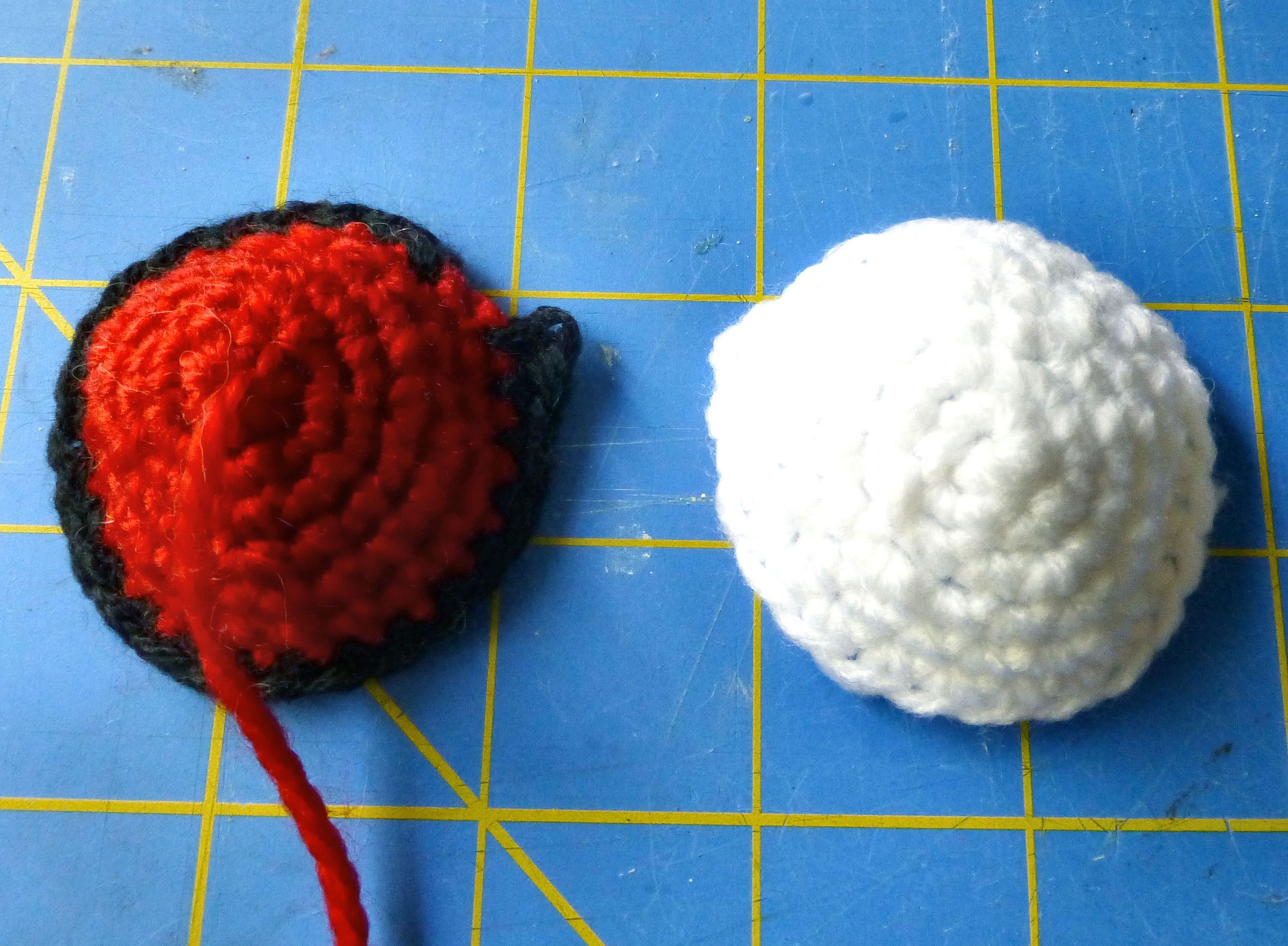 Crochet Pokeball Keychain Flashlight : 5 Steps (with Pictures ...