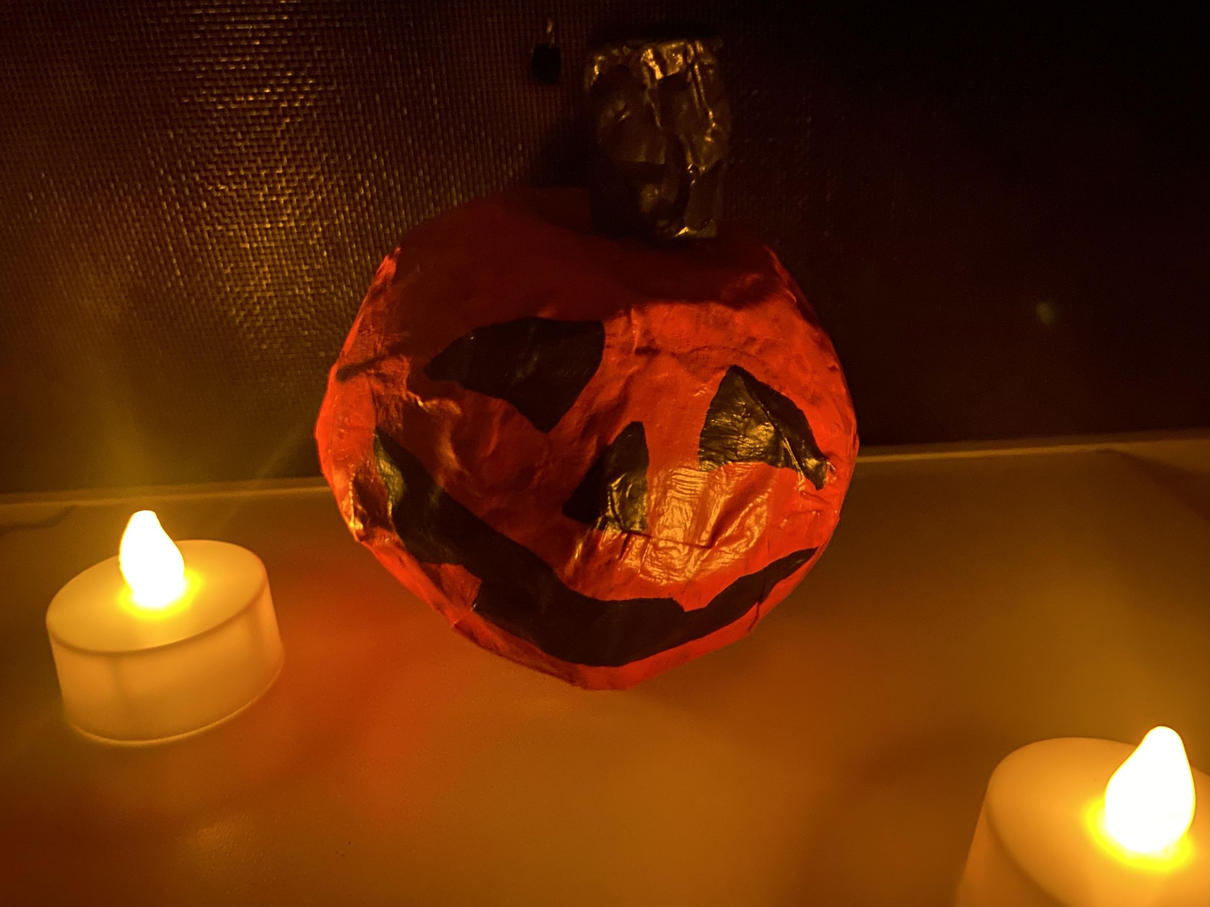 Paper Mache Pumpkin : 8 Steps (with Pictures) - Instructables