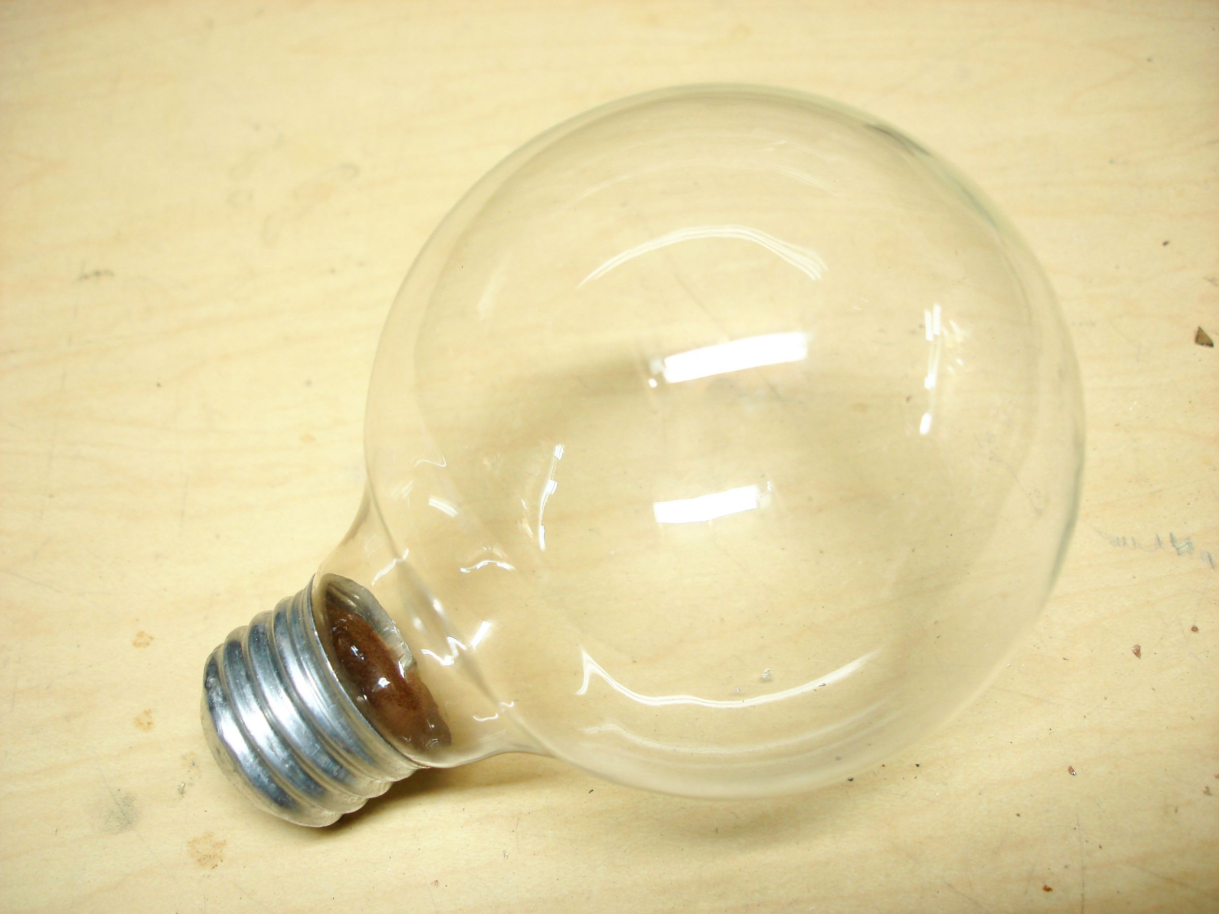 Used Light Bulb Oil/Alcohol Lamp : 6 Steps - Instructables