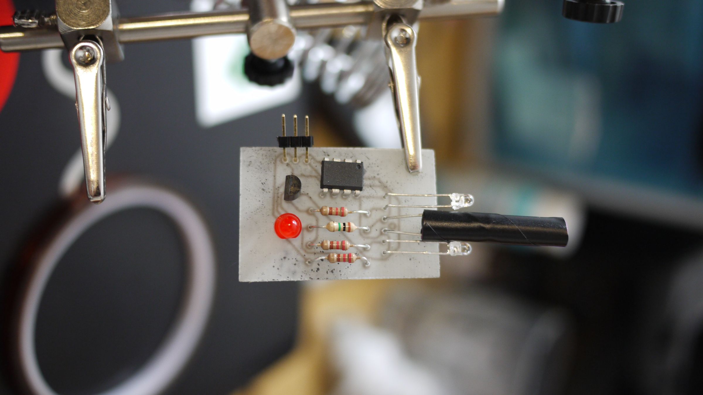 Make an Attiny13 Based IR Proximity Sensor for $2.42 : 7 Steps (with Pictures) - Instructables