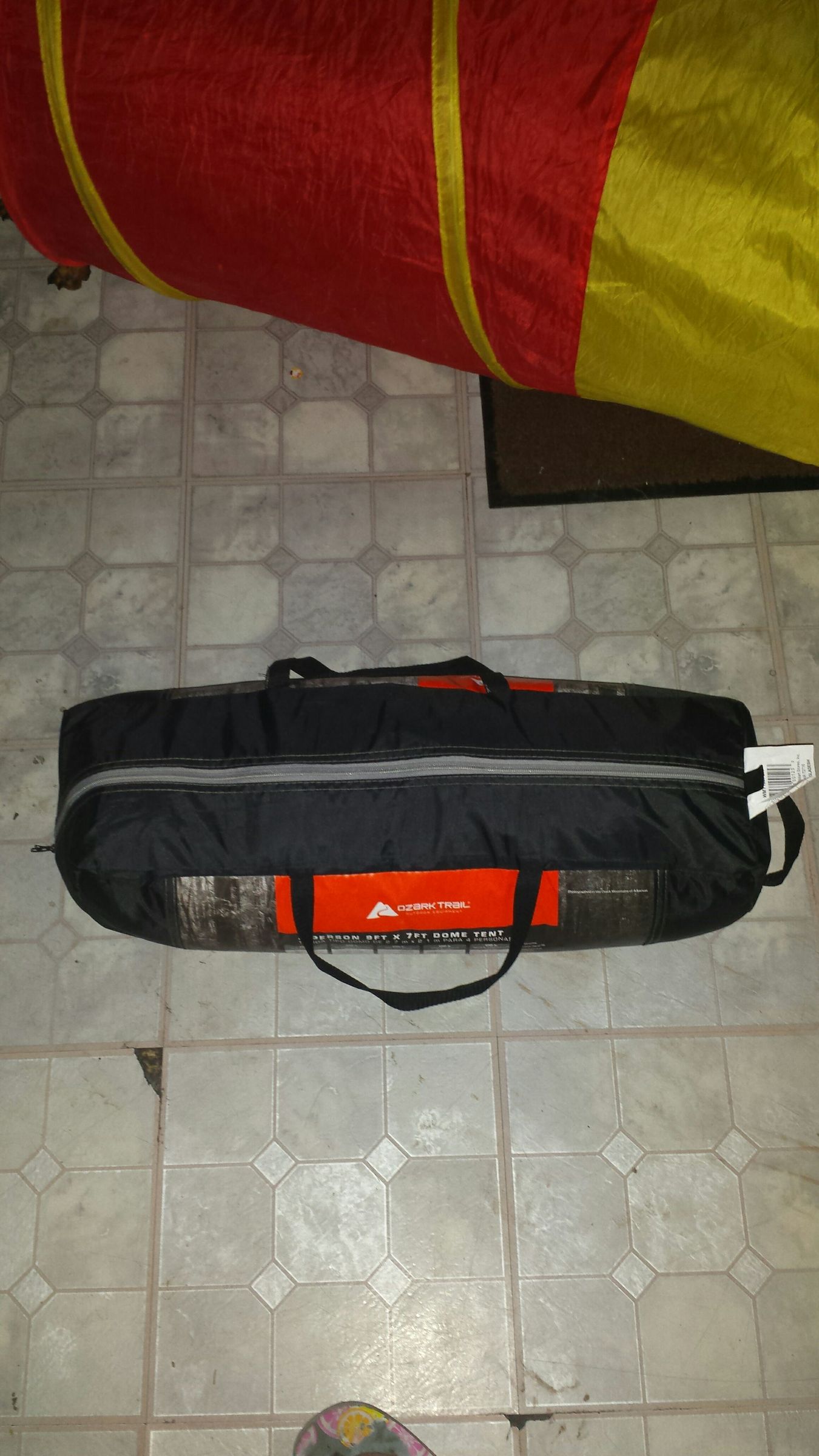 How to Pack a Tent : 9 Steps (with Pictures) - Instructables