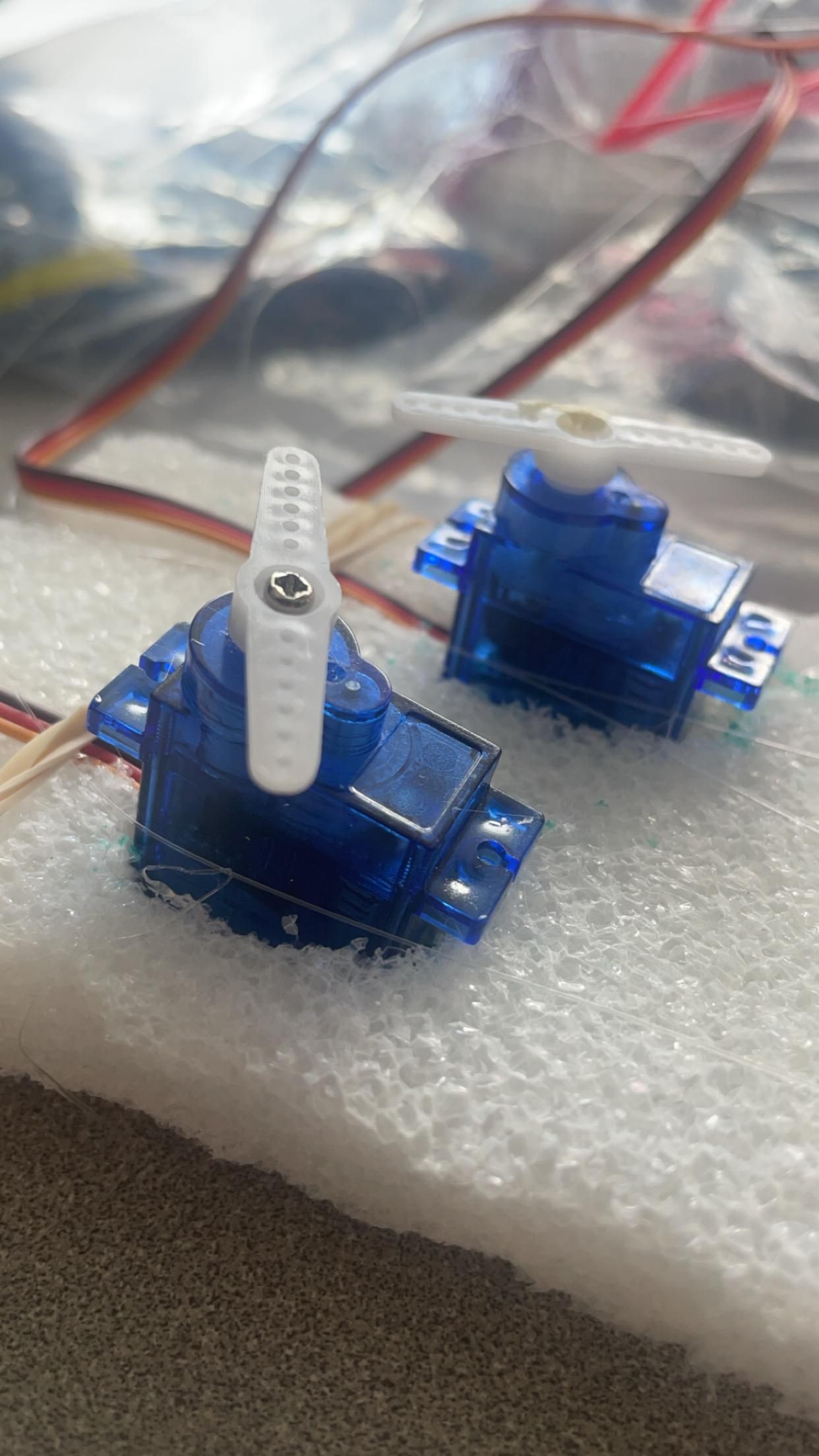 A Robotic Hand : 4 Steps - Instructables