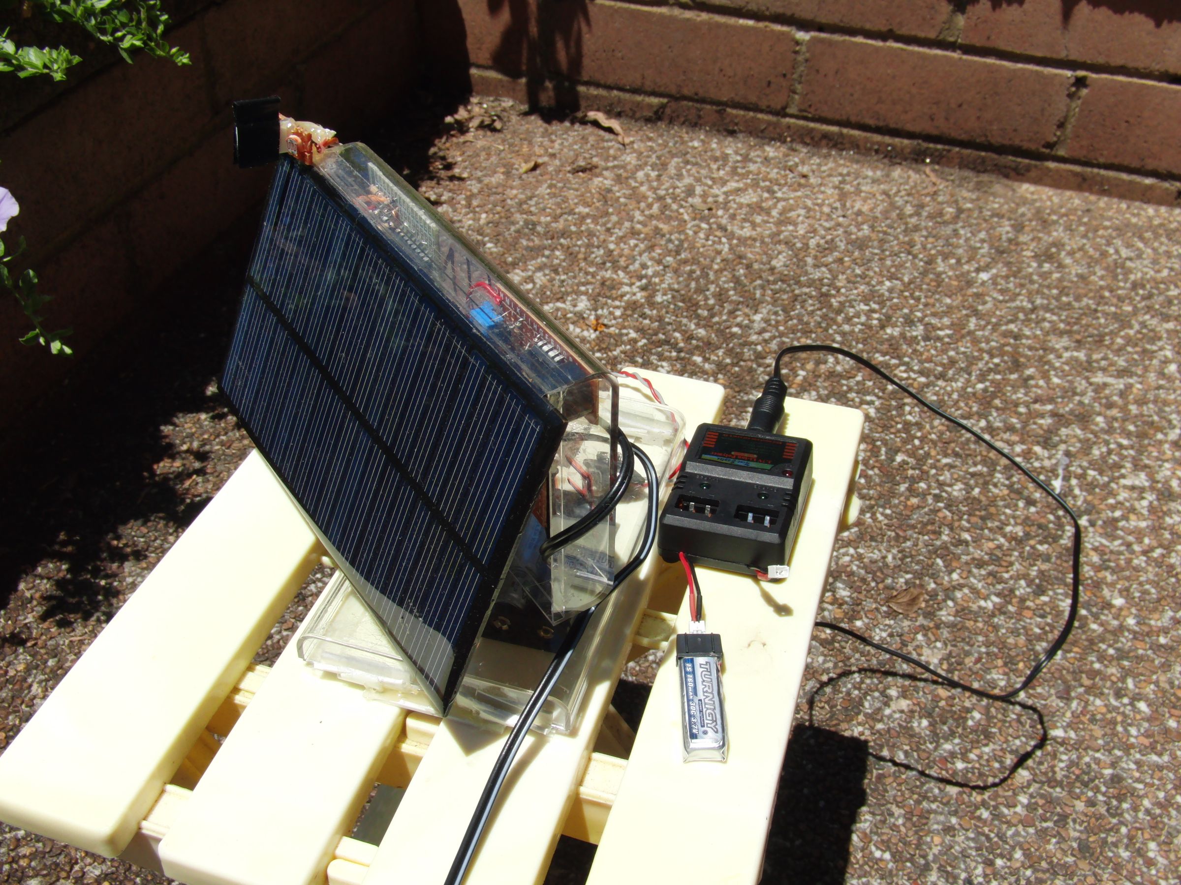 Solar Phone Charging System Featuring Sun Tracking : 4 Steps (with ...