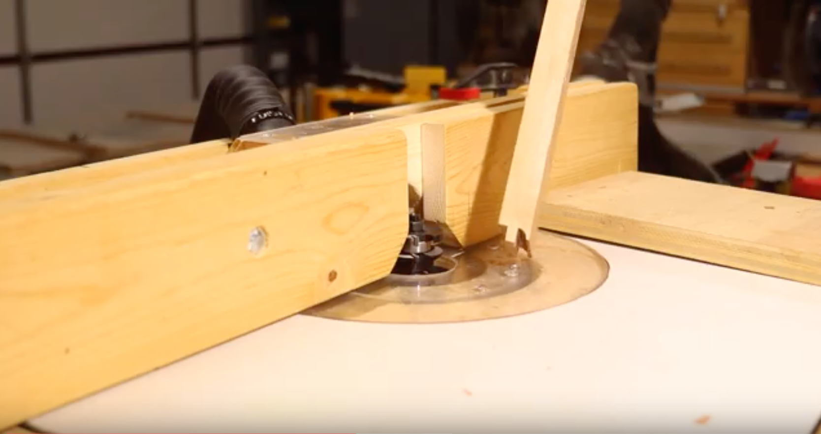 DIY Wall Mount Display Cabinet - Free Plans! : 7 Steps - Instructables