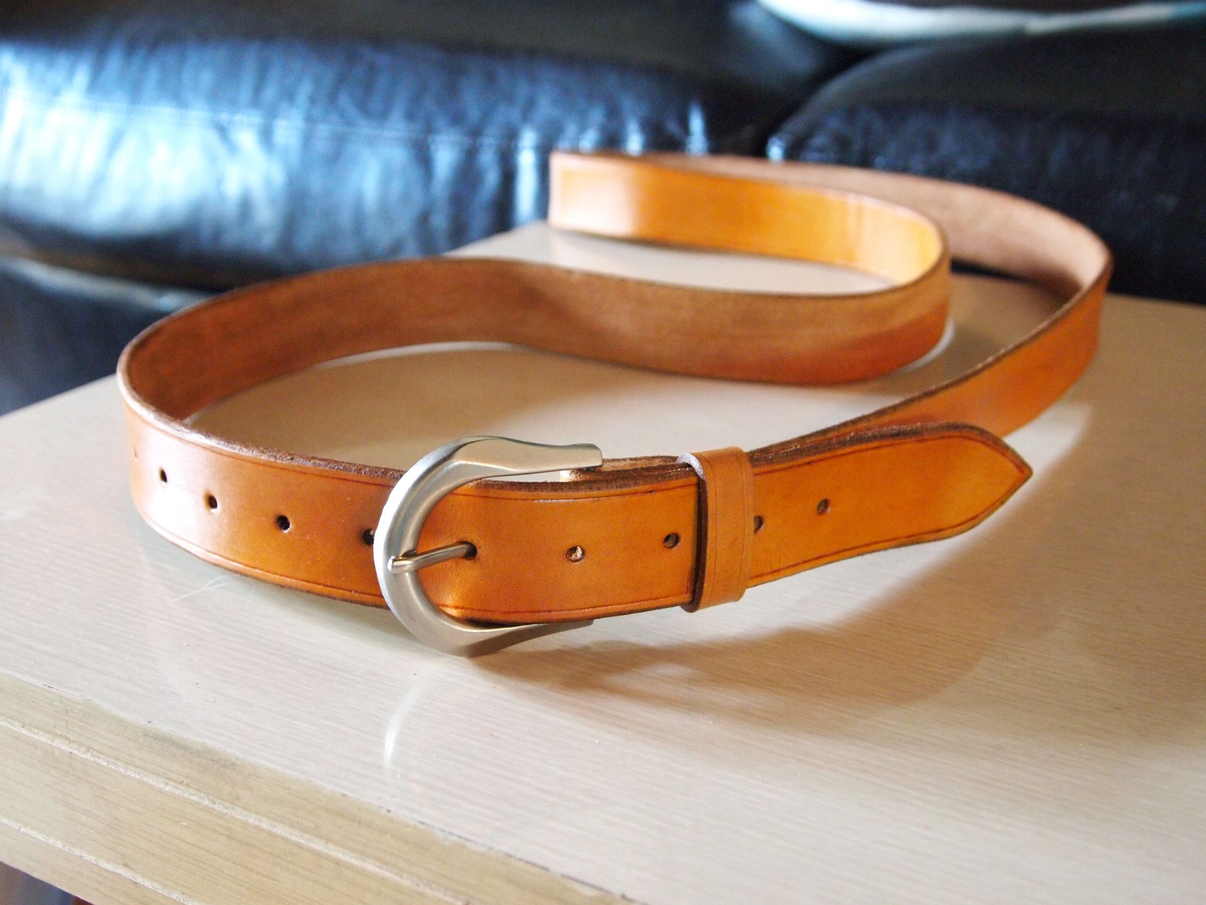 How to Make a Leather Belt - DIY : 8 Steps (with Pictures) - Instructables