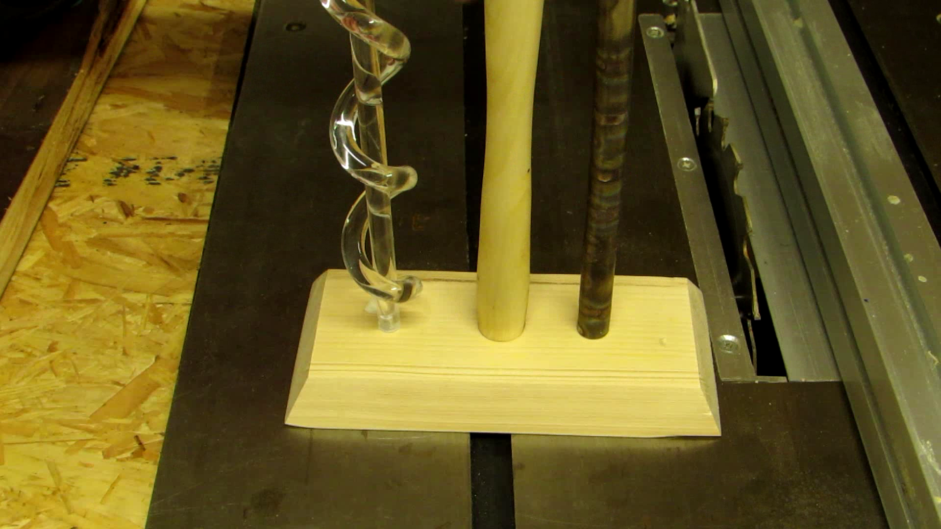 The Wikkit Gate - H2G2 : 7 Steps - Instructables