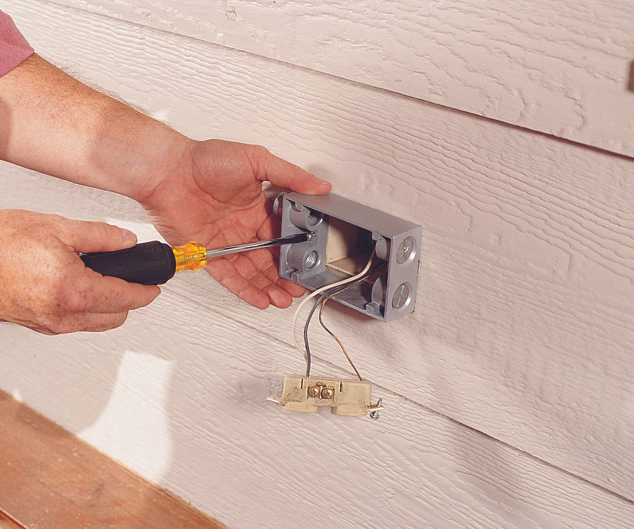 How to Install a Lamp Post in Your Yard : 3 Steps - Instructables