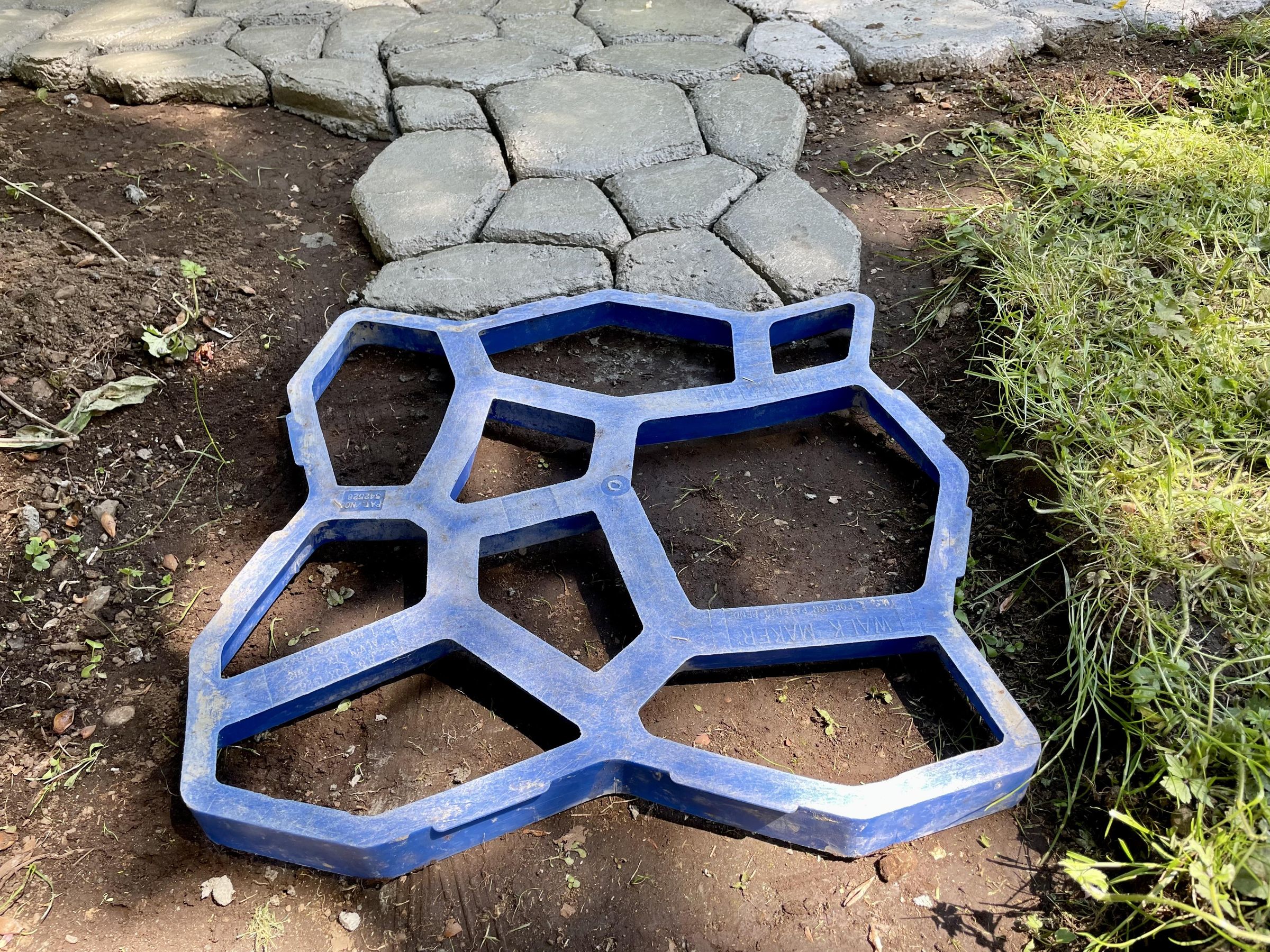 Rustic Stone Garden Path : 6 Steps (with Pictures) - Instructables