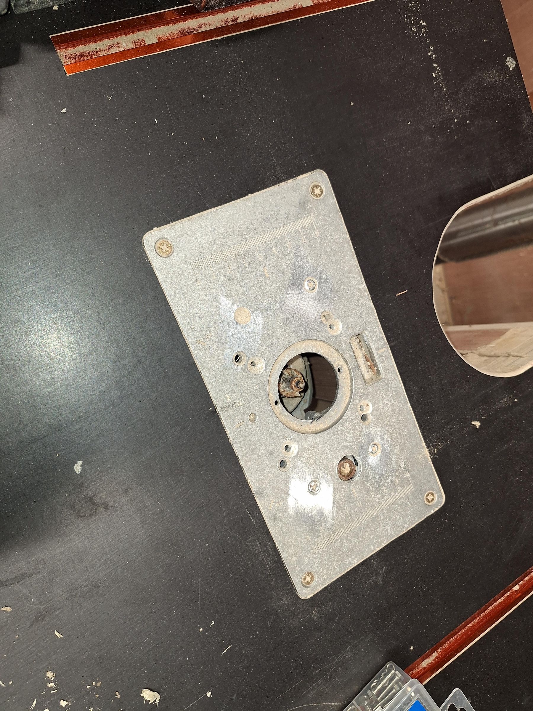 Multi-Function Router Table : 5 Steps - Instructables