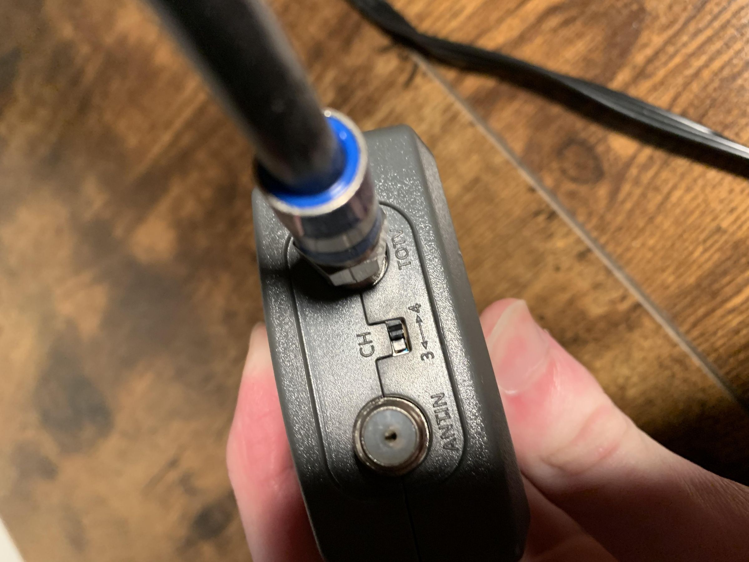 Convert 1980s TV to HDMI : 7 Steps (with Pictures) - Instructables