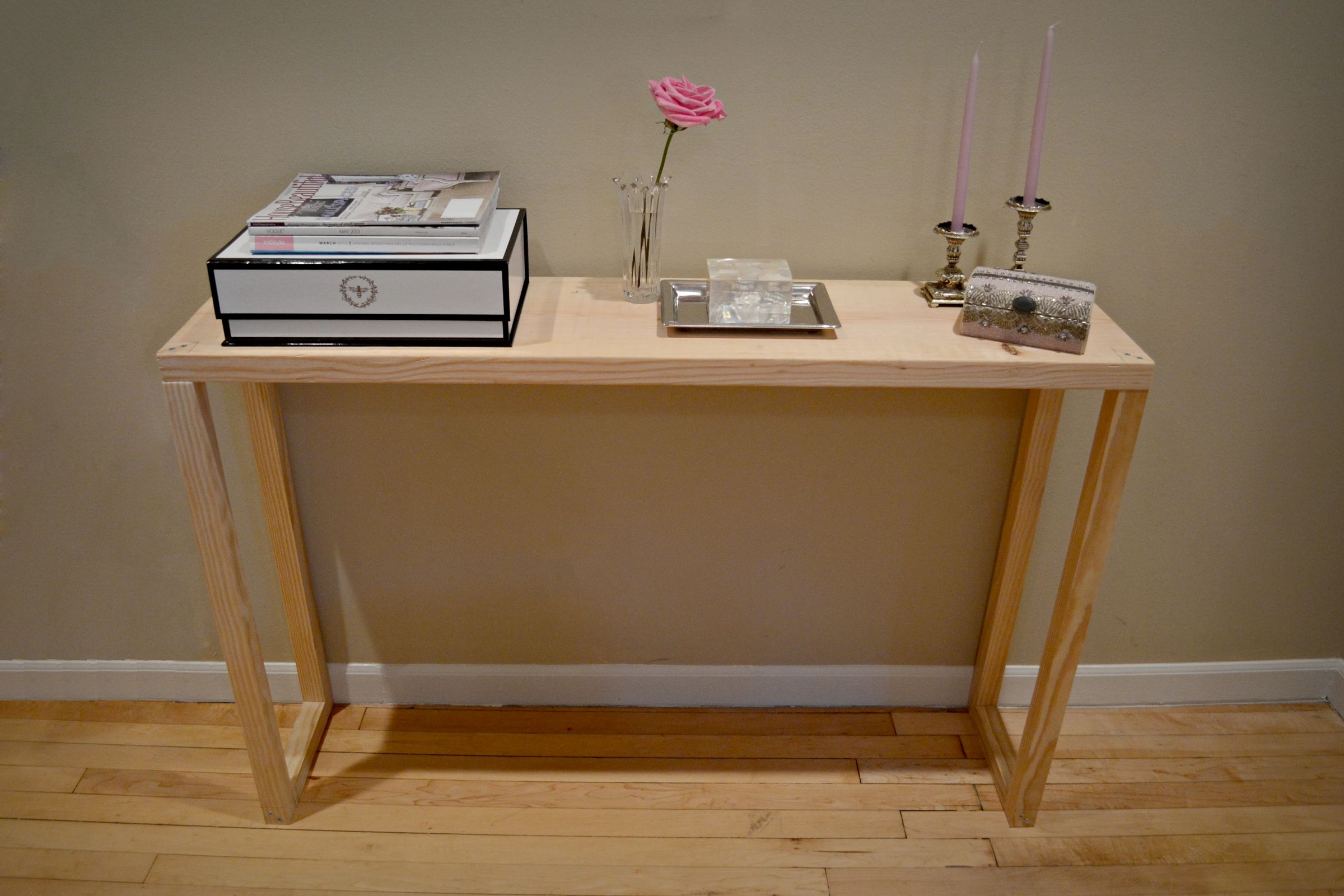Easy Parsons Table / Console / Entryway Table : 12 Steps - Instructables